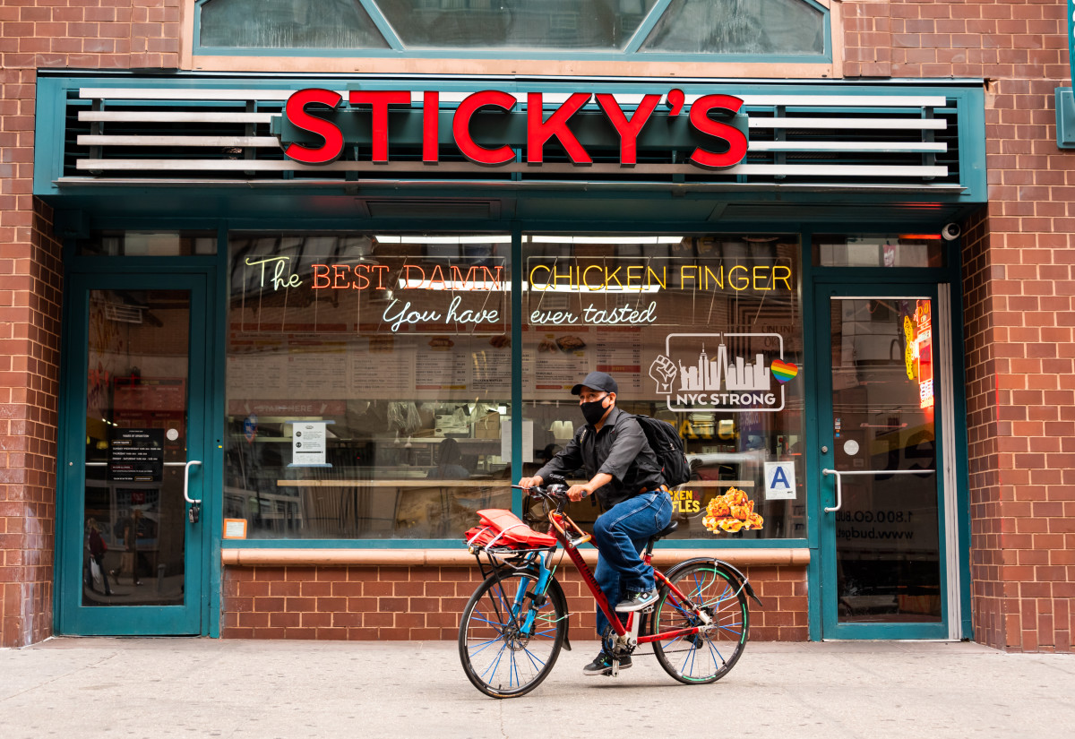 Popular fried chicken chain files Chapter 11 bankruptcy - TheStreet