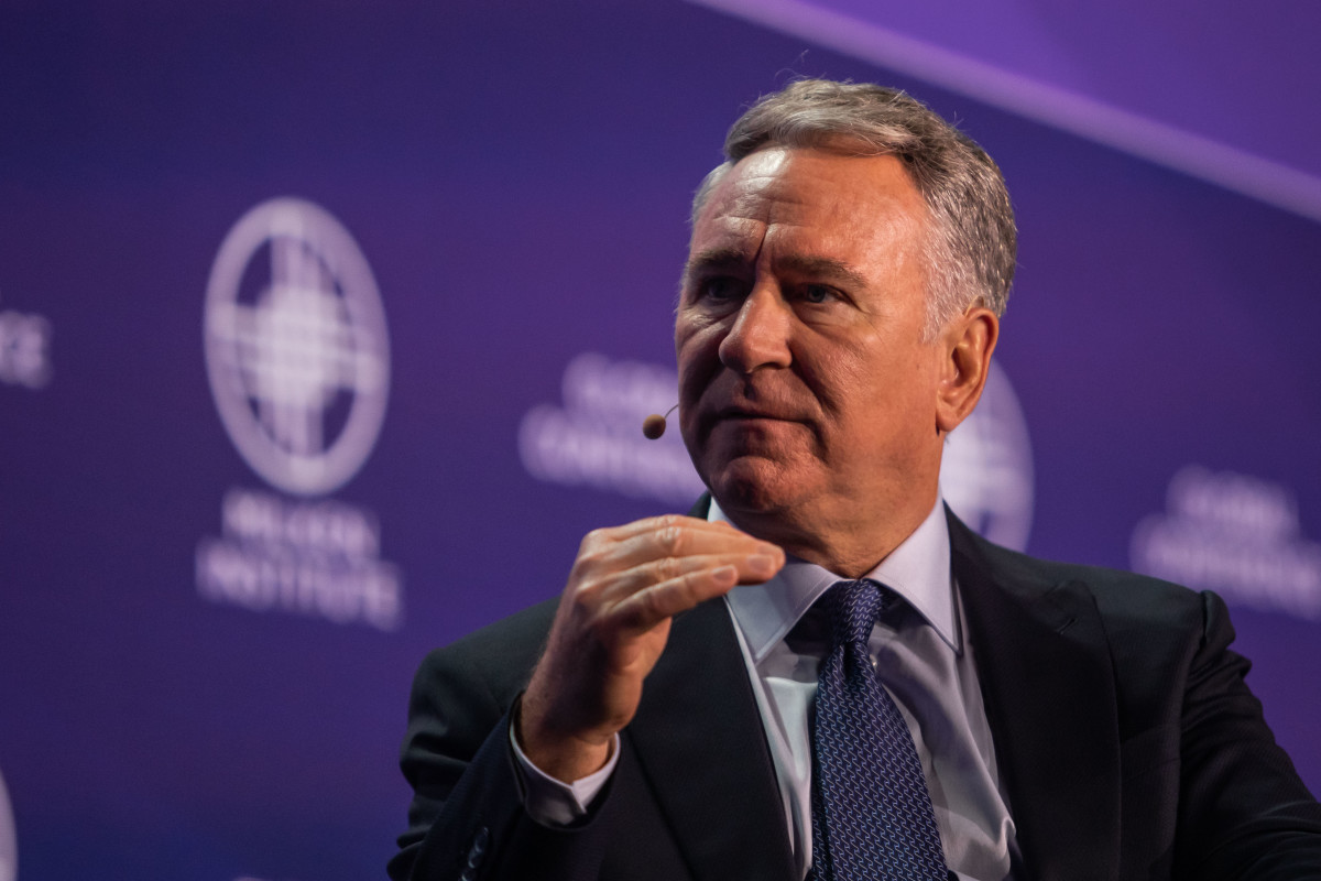 Billionaire fund manager Griffin predicts Fed rate cuts in 2024 - TheStreet