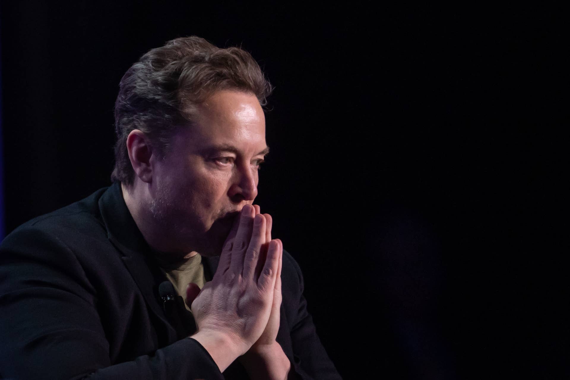 Tesla analyst offers blunt warning on Elon Musk pay package vote ...