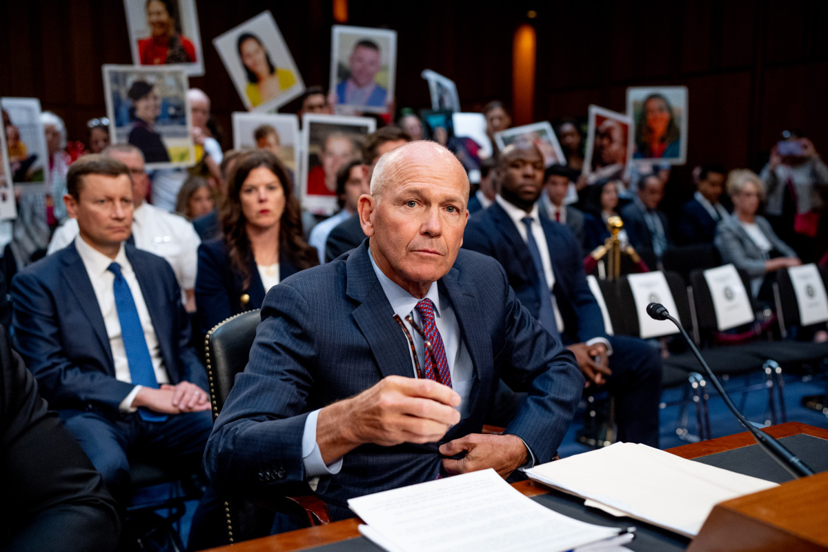 Boeing CEO Dave Calhoun’s net worth & salary as he steps down - TheStreet