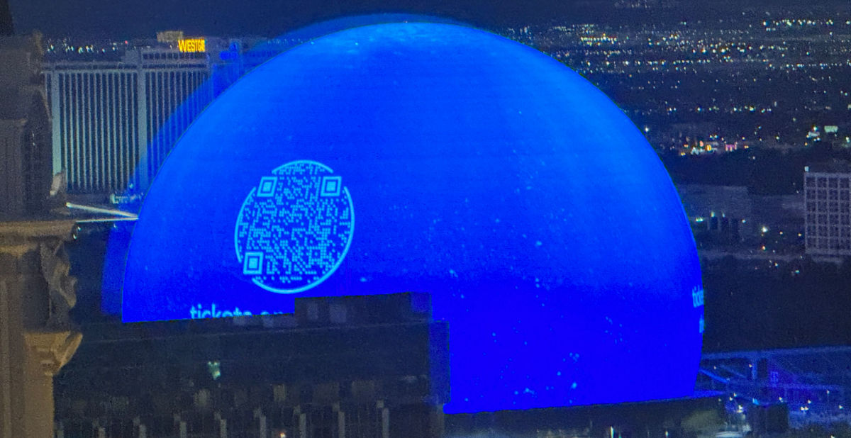 Las Vegas Strip's beautiful $1 billion loser faces another challenge ...