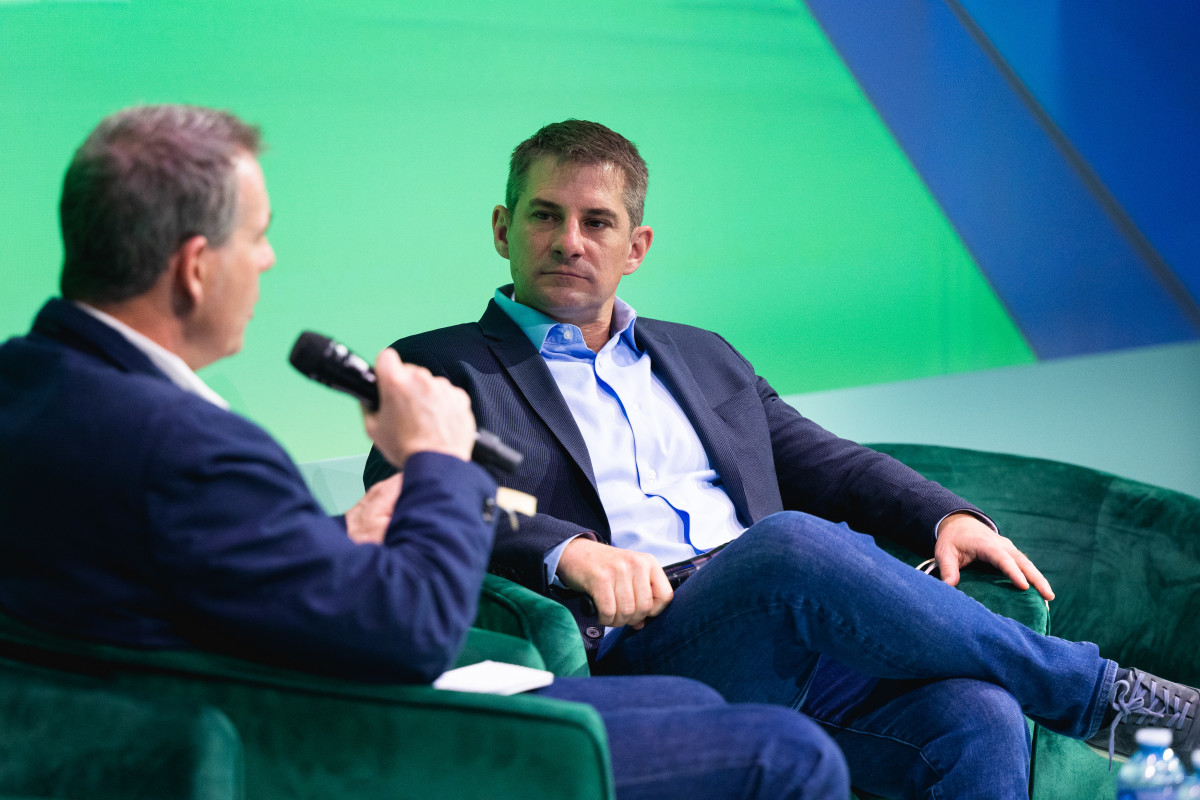 Exclusive: Kraken CEO fires at Saylor’s latest criticism - TheStreet ...