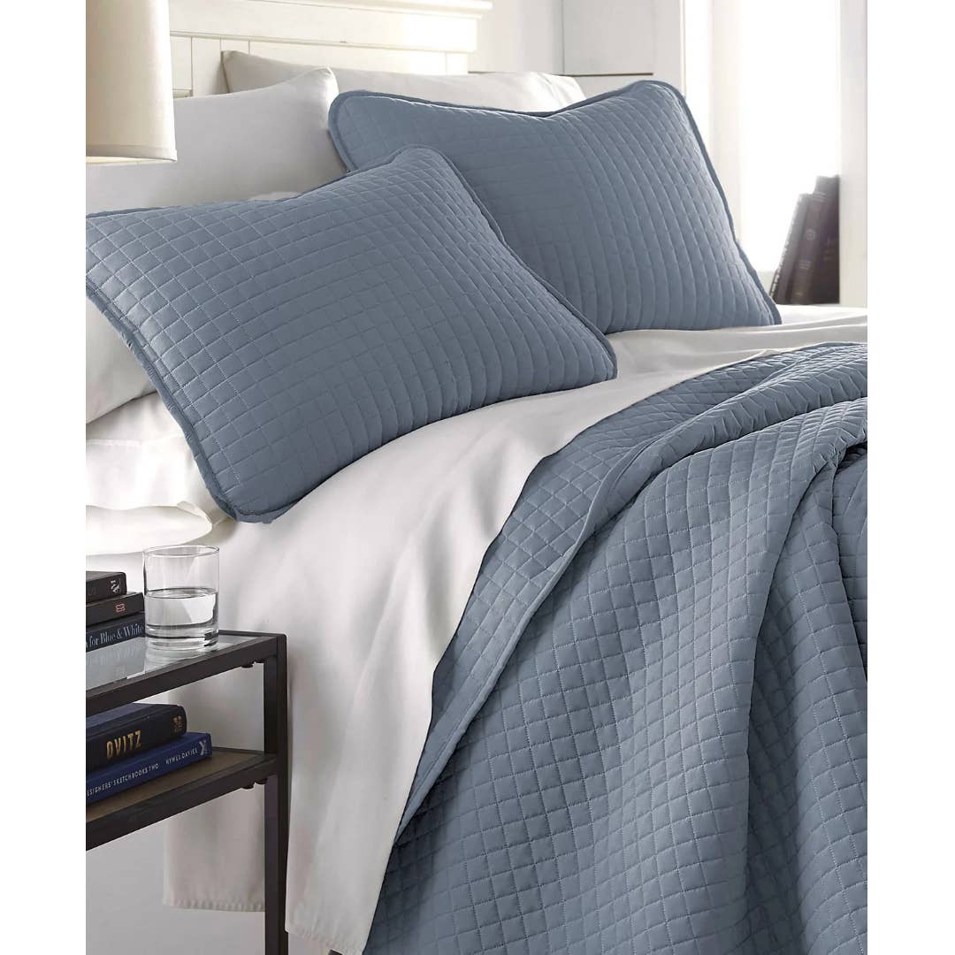 Macy’s is selling a $120 lightweight quilt set for just $42 - TheStreet