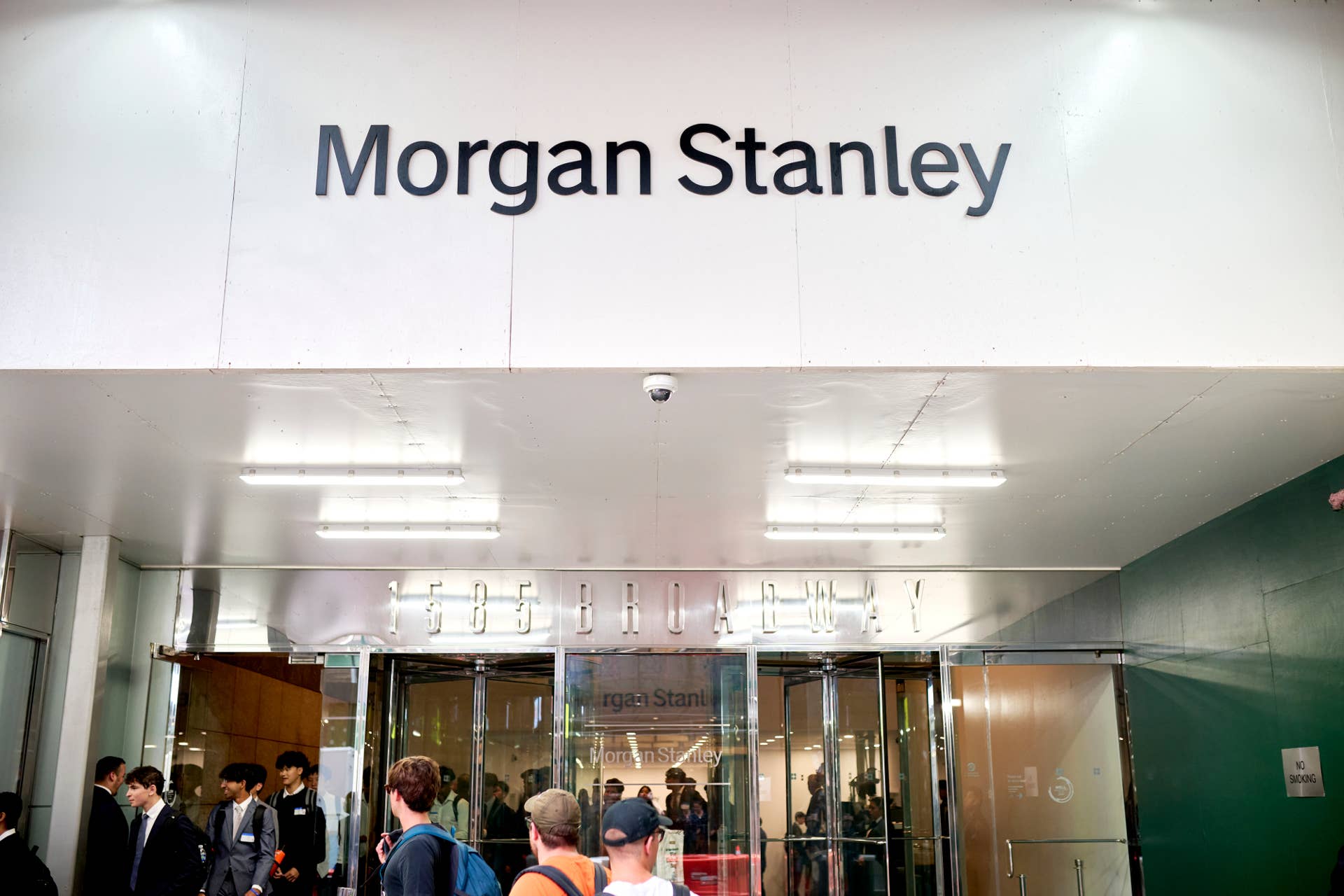 Morgan Stanley recommends gold over 'hard asset' in inflation strategy ...