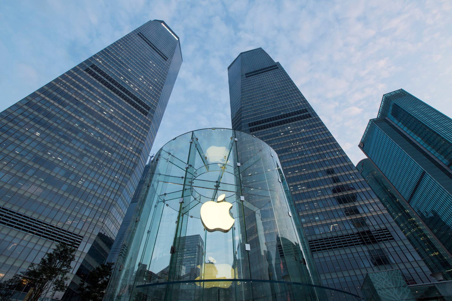 Apple invests $500 billion in U.S., but crypto remains off the table ...