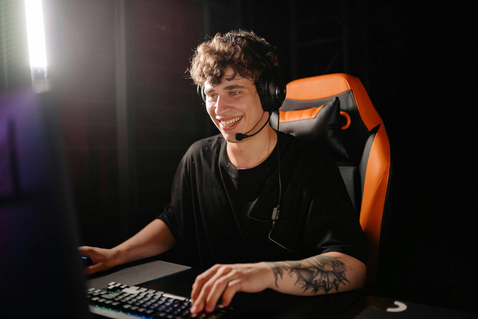How Online Gaming Platforms Actually Make Money: Margin, Hold, and RTP ...