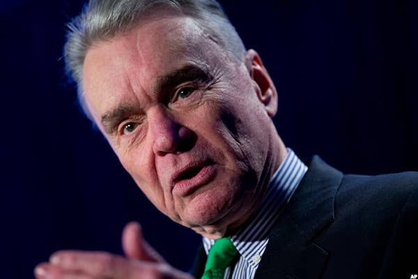 Gordon Bethune Is a Star but He's Not What United Airlines (UAL) Needs ...