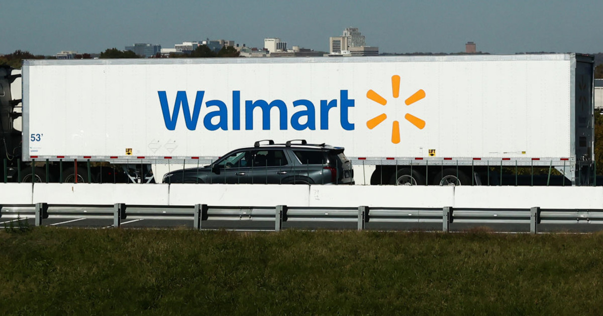 Walmart's bestselling $200 military smartwatch is only $32 - TheStreet