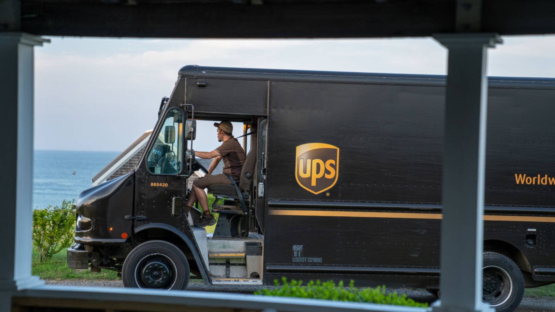 UPS driver salary: How much you’d make driving the big brown truck ...