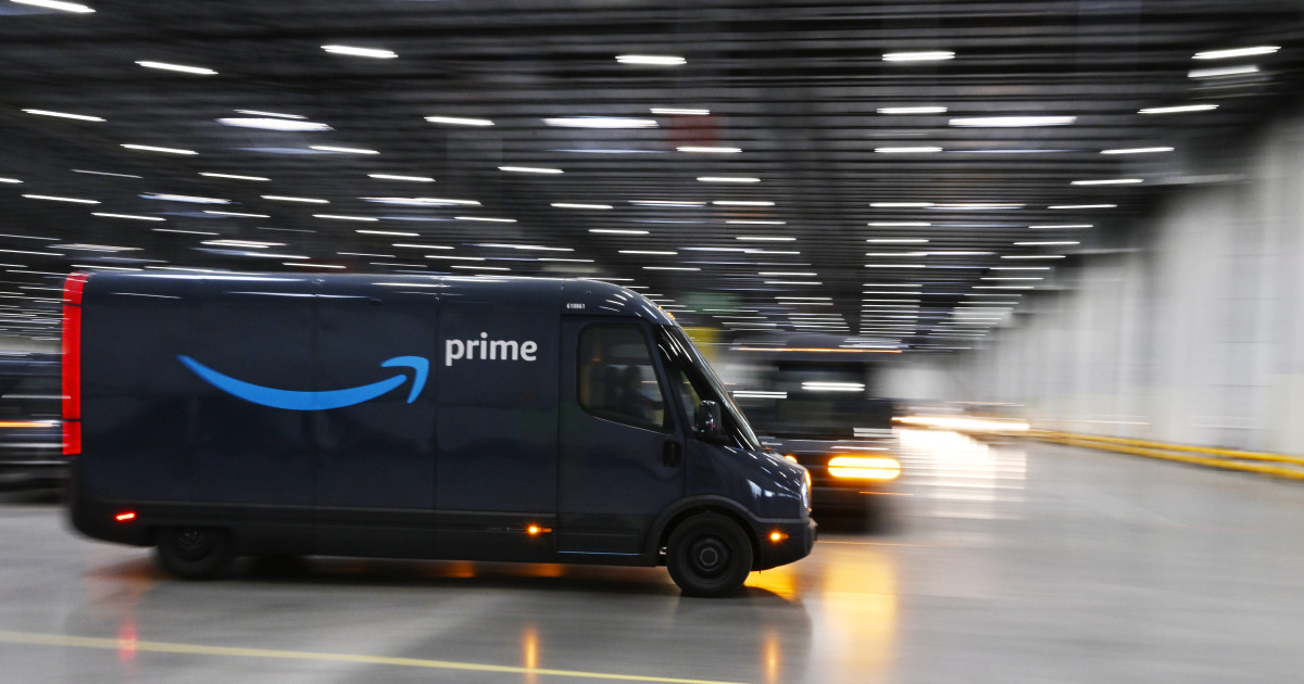 Amazon is selling a 4-pack of solar lanterns for only $33 - TheStreet