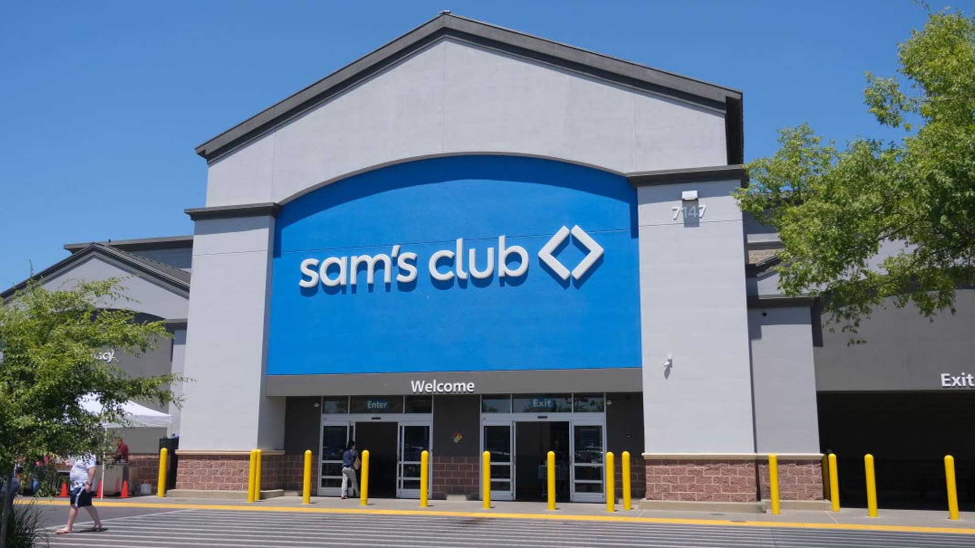 Walmart's Sam's Club drops self-checkout, adds new anti-theft tech ...