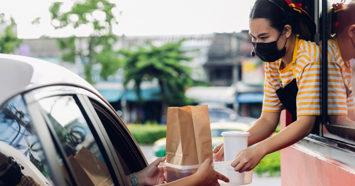 64-year-old fast food chain quietly closed dozens of restaurants ...
