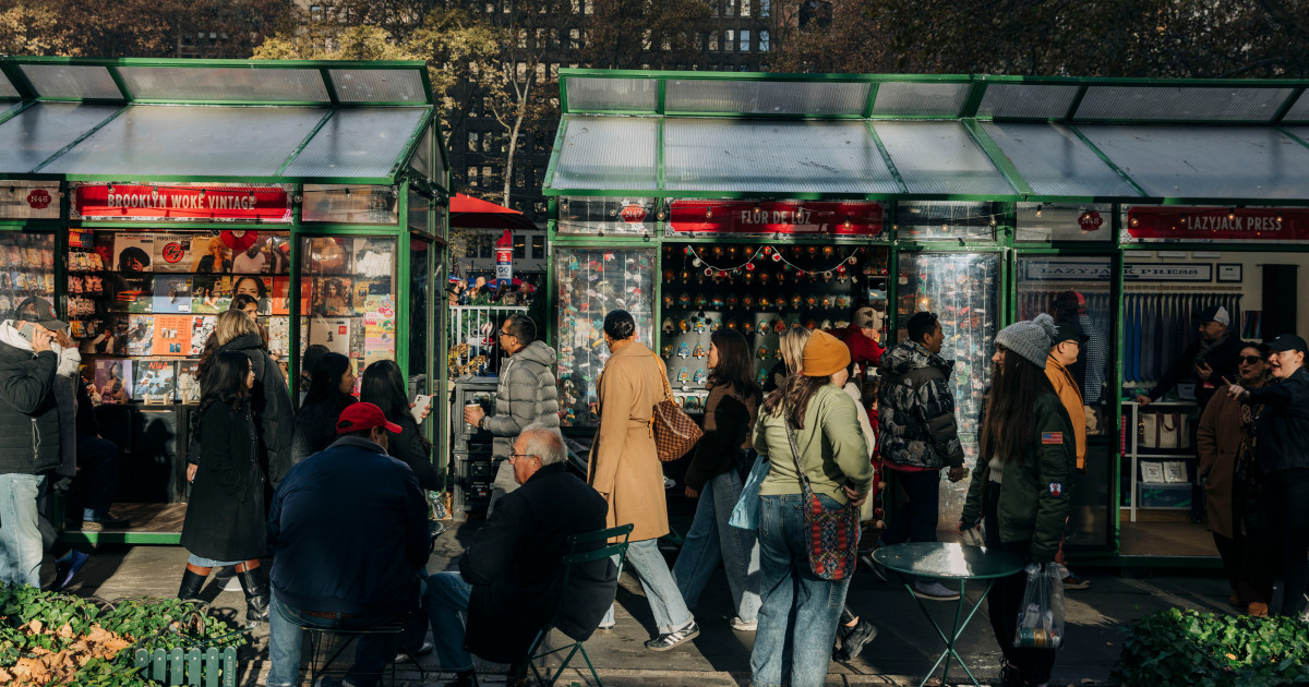 Both high-and low-income holiday shoppers are following this trend ...