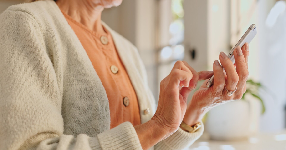 T-Mobile rival cuts prices, favors human customer service - TheStreet