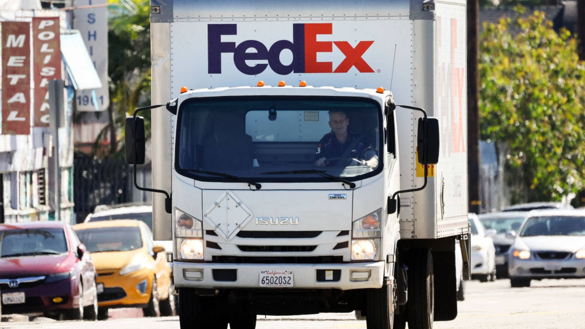 Post office jobs: How much can you make working for USPS? - TheStreet