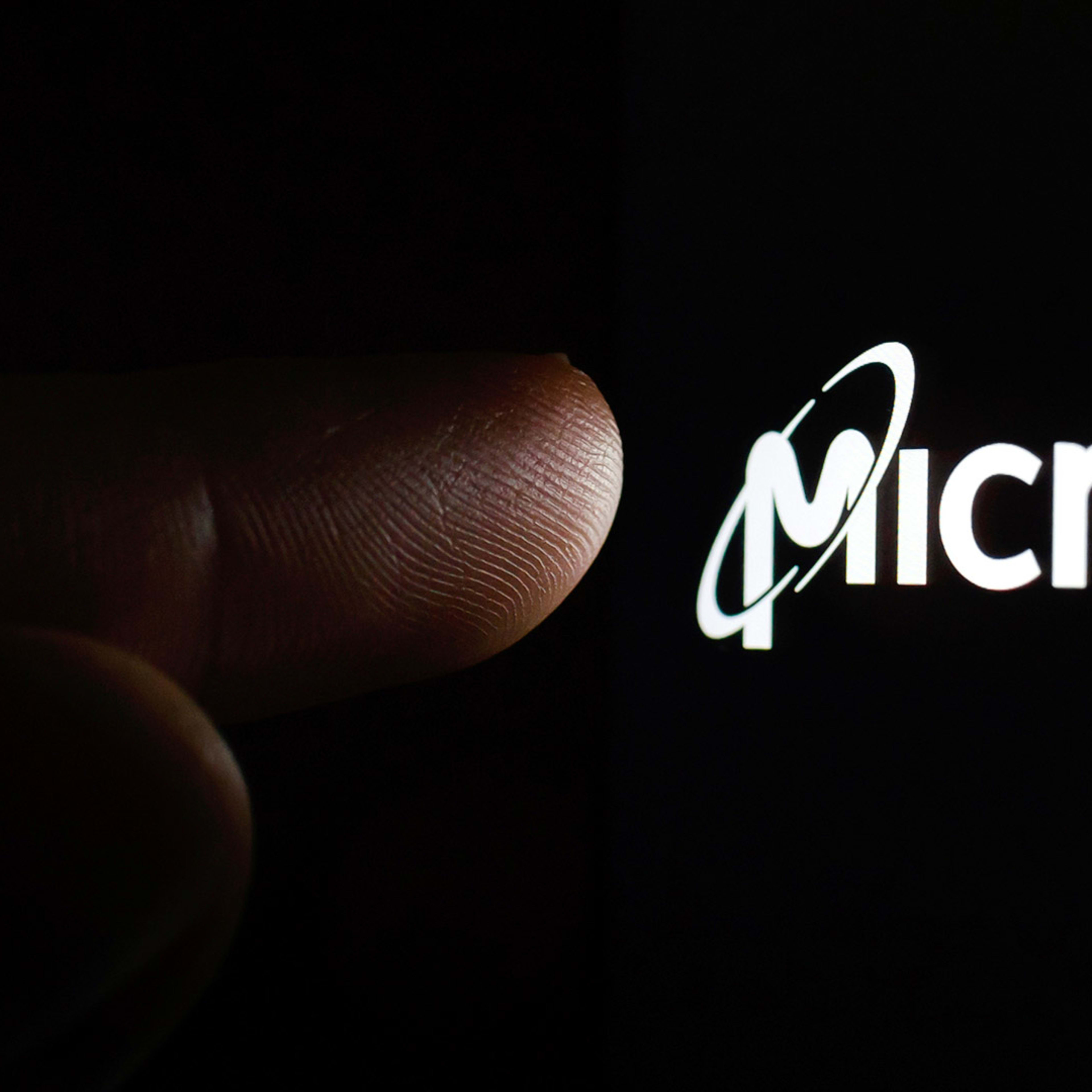 Analysts race to overhaul Micron stock price targets after earnings ...