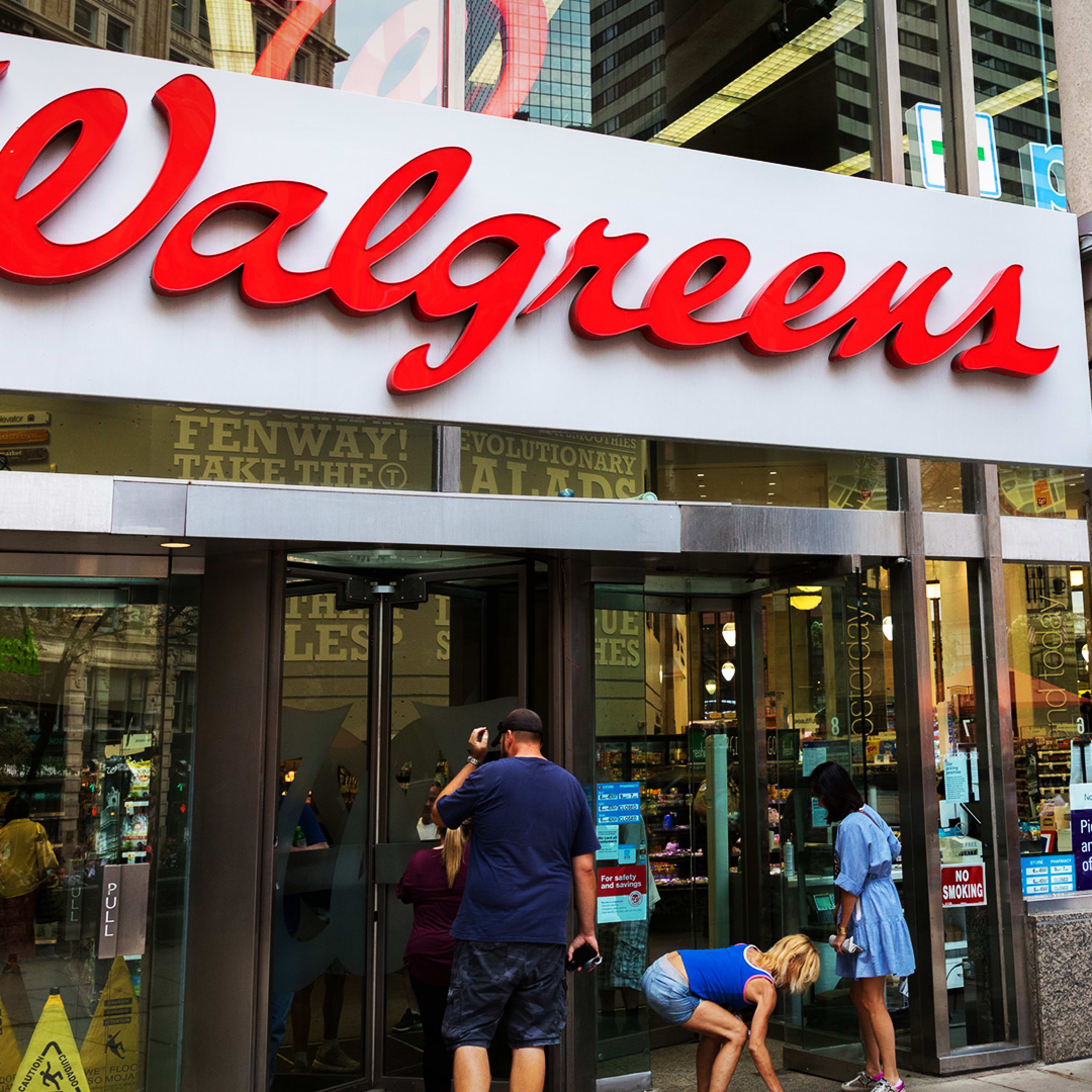 Iconic candy store suddenly shuts down after over 60 years - TheStreet