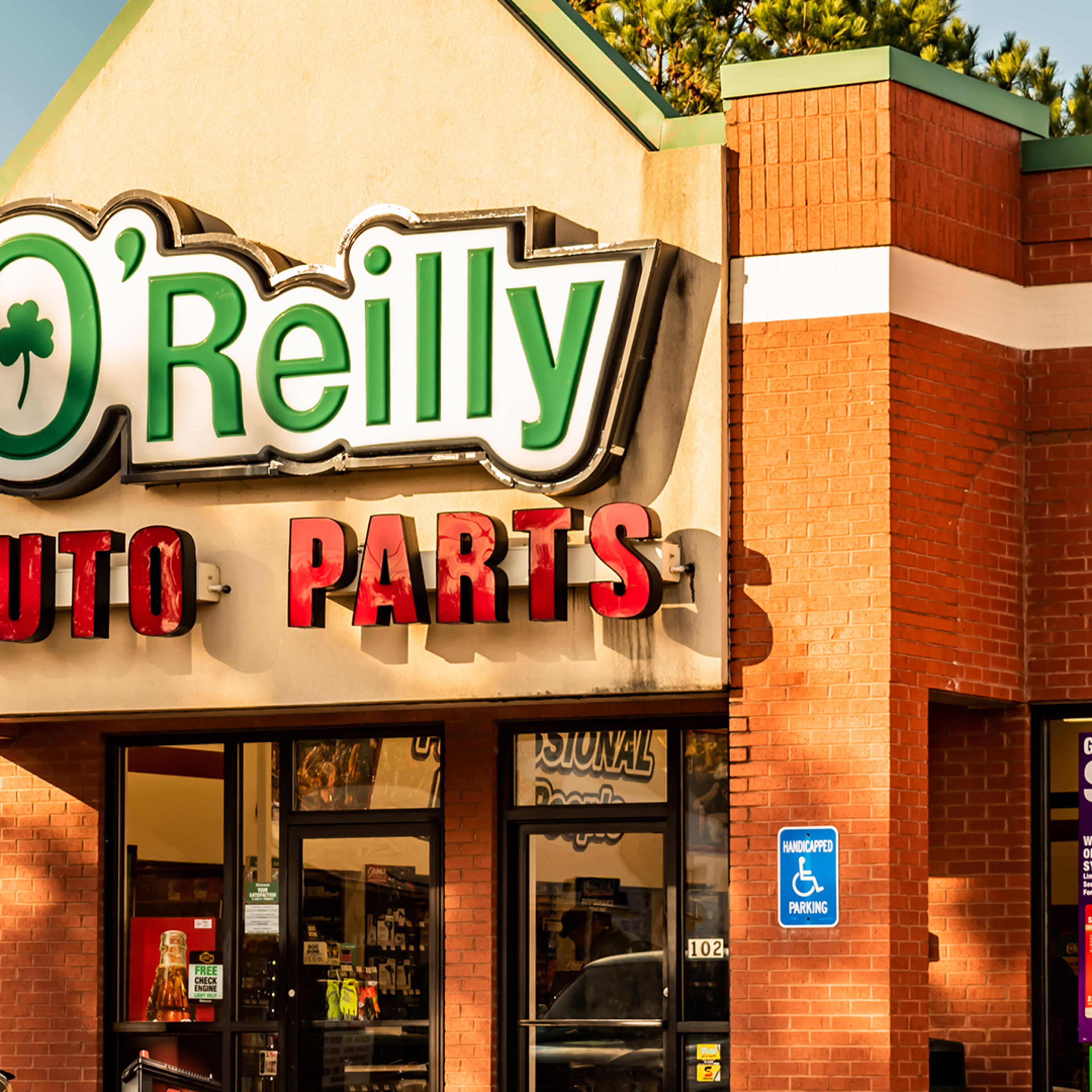 Etsy shares swing on bold AI bet - TheStreet