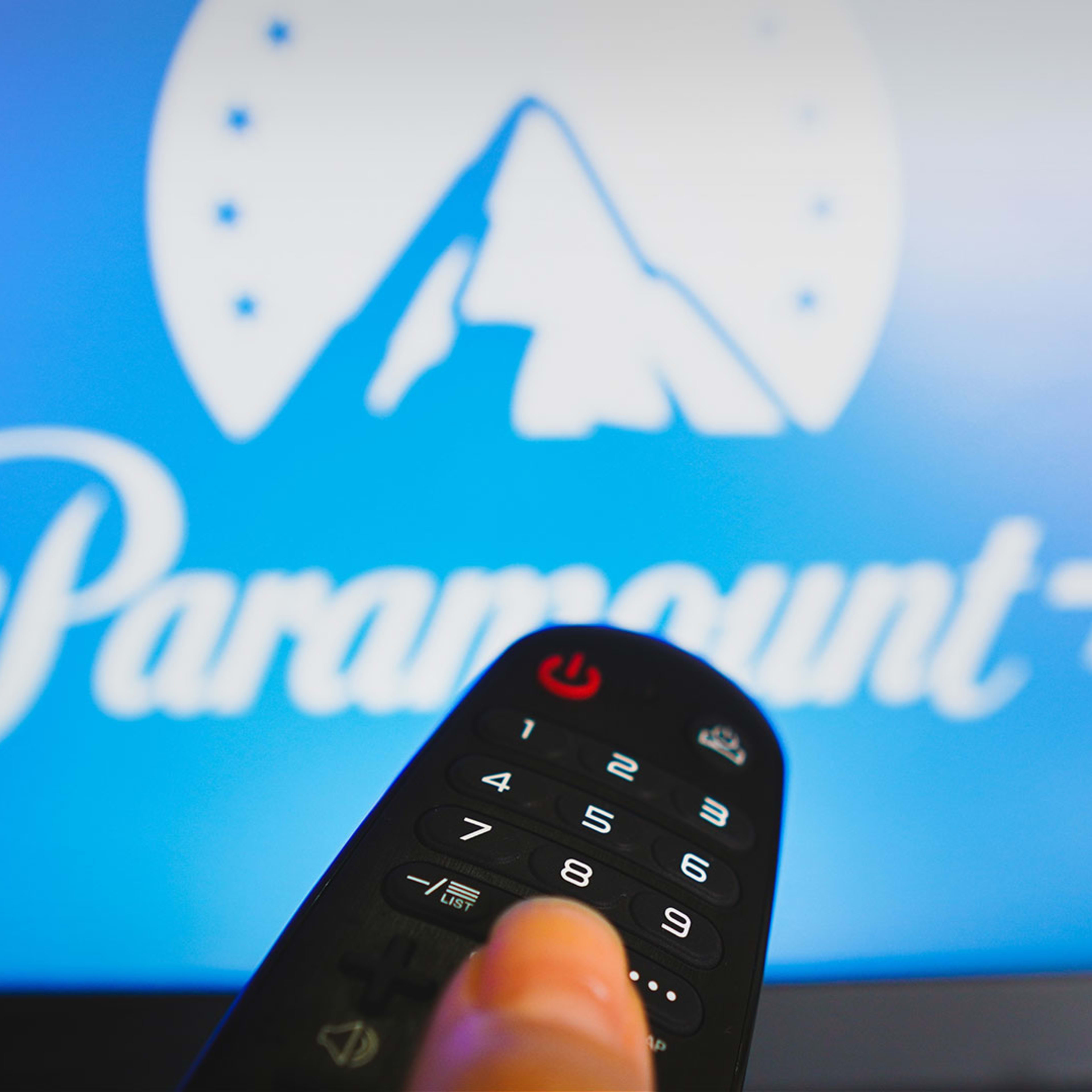 These S&P 500 Stocks Stood Out in Q3 2025: Western Digital, Warner Bros ...