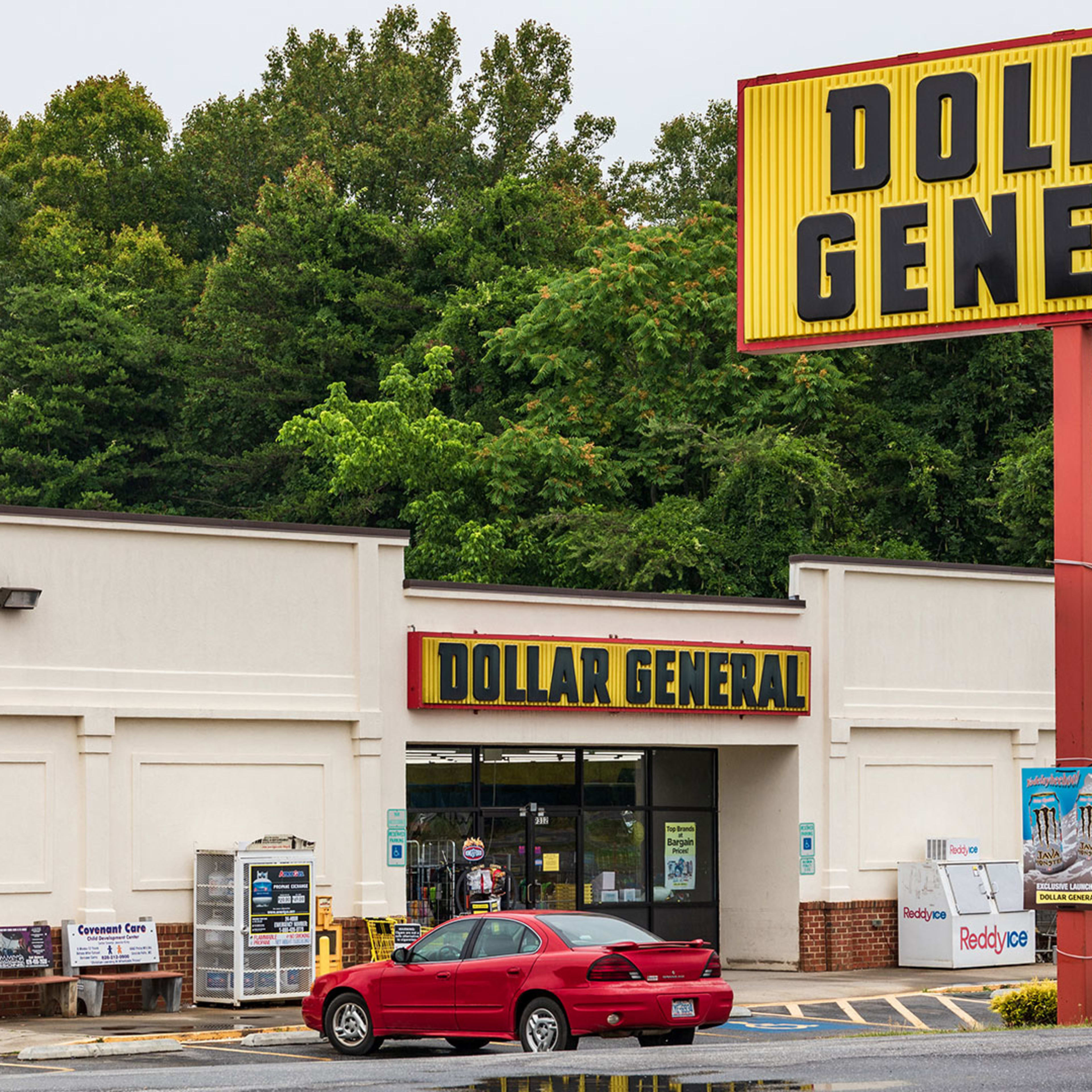 Dollar Tree offers convenient new perk customers can't afford - TheStreet