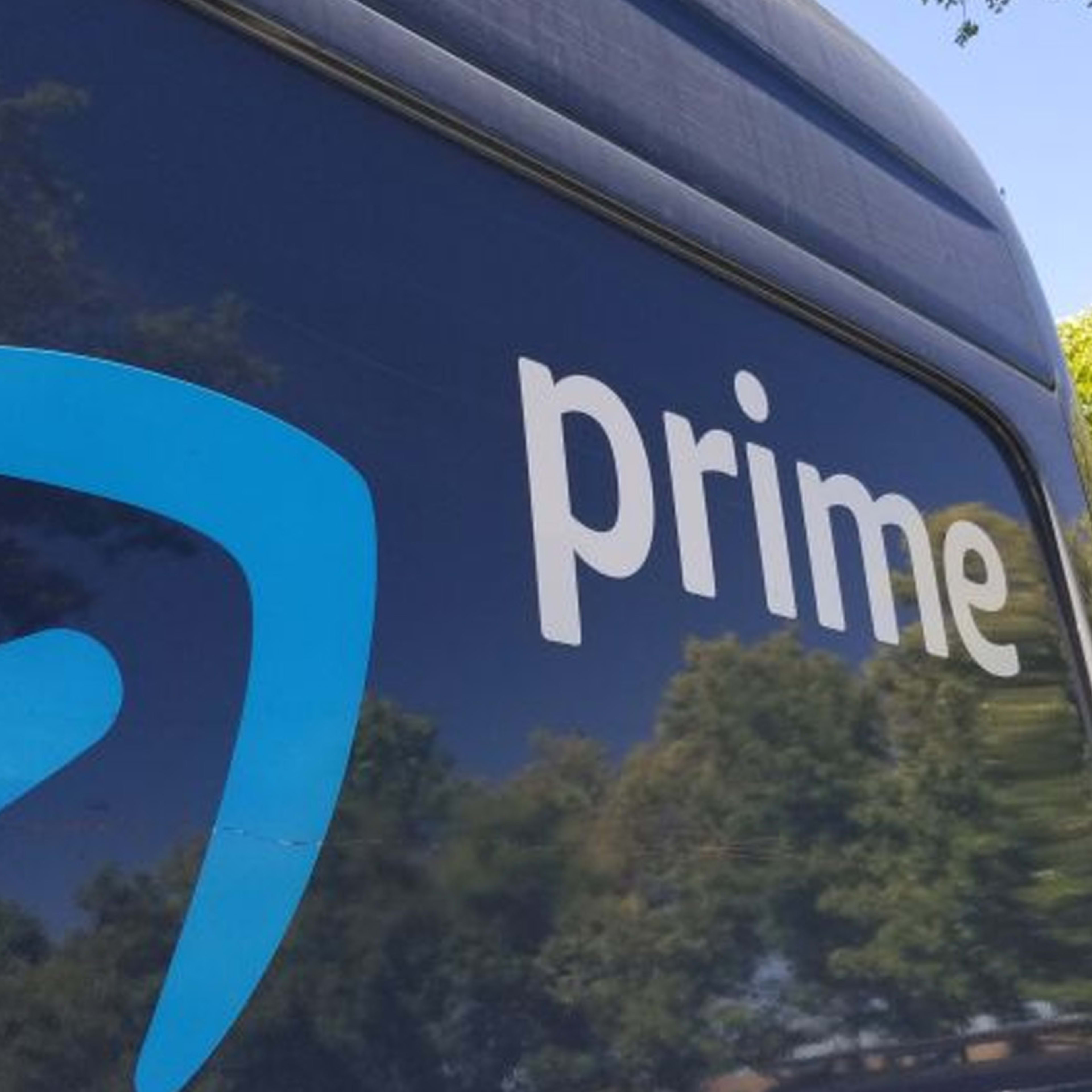 Amazon is selling $100 AI earbuds with translation for $36 - TheStreet