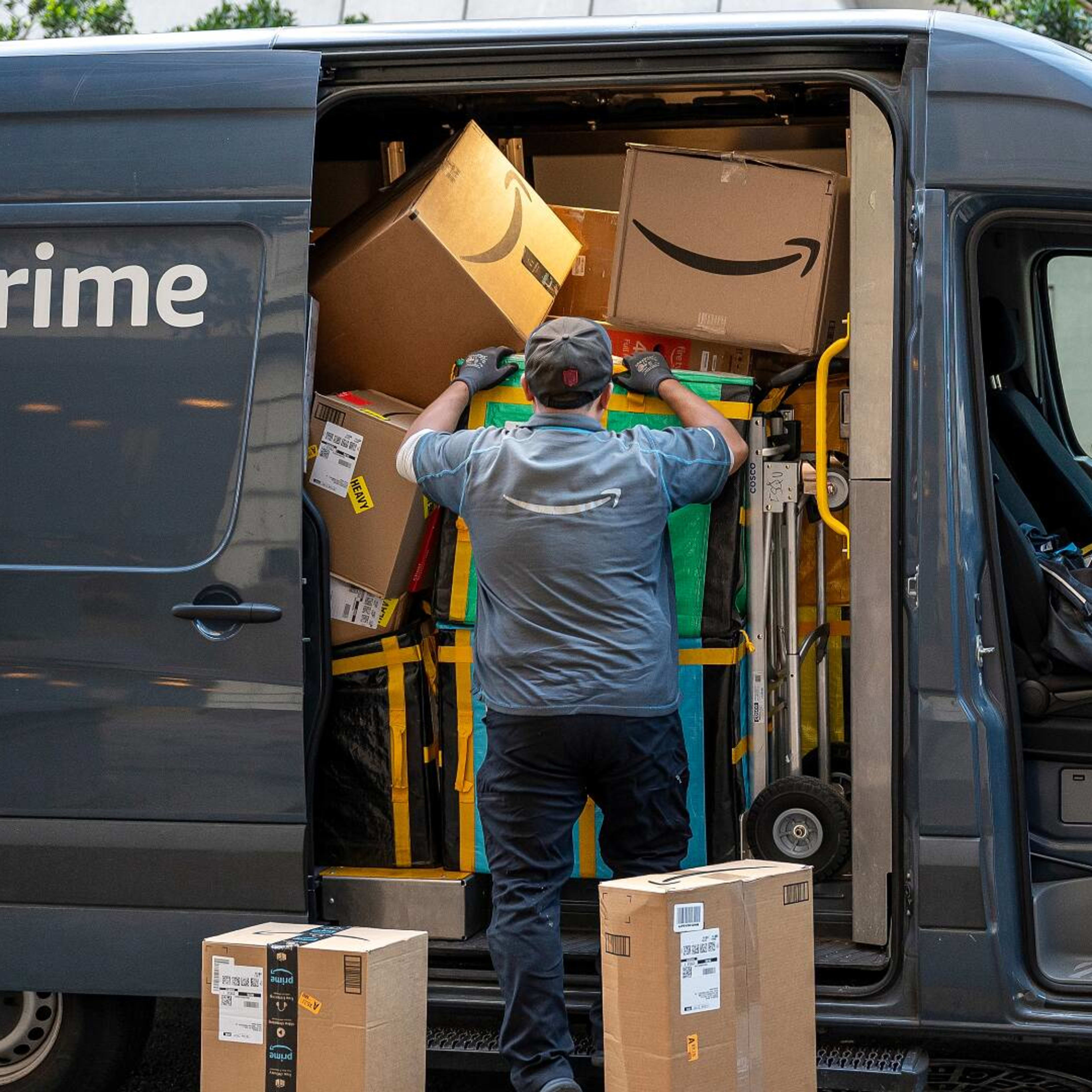 Walmart is selling the $70 Switch Pro Controller for $43 - TheStreet