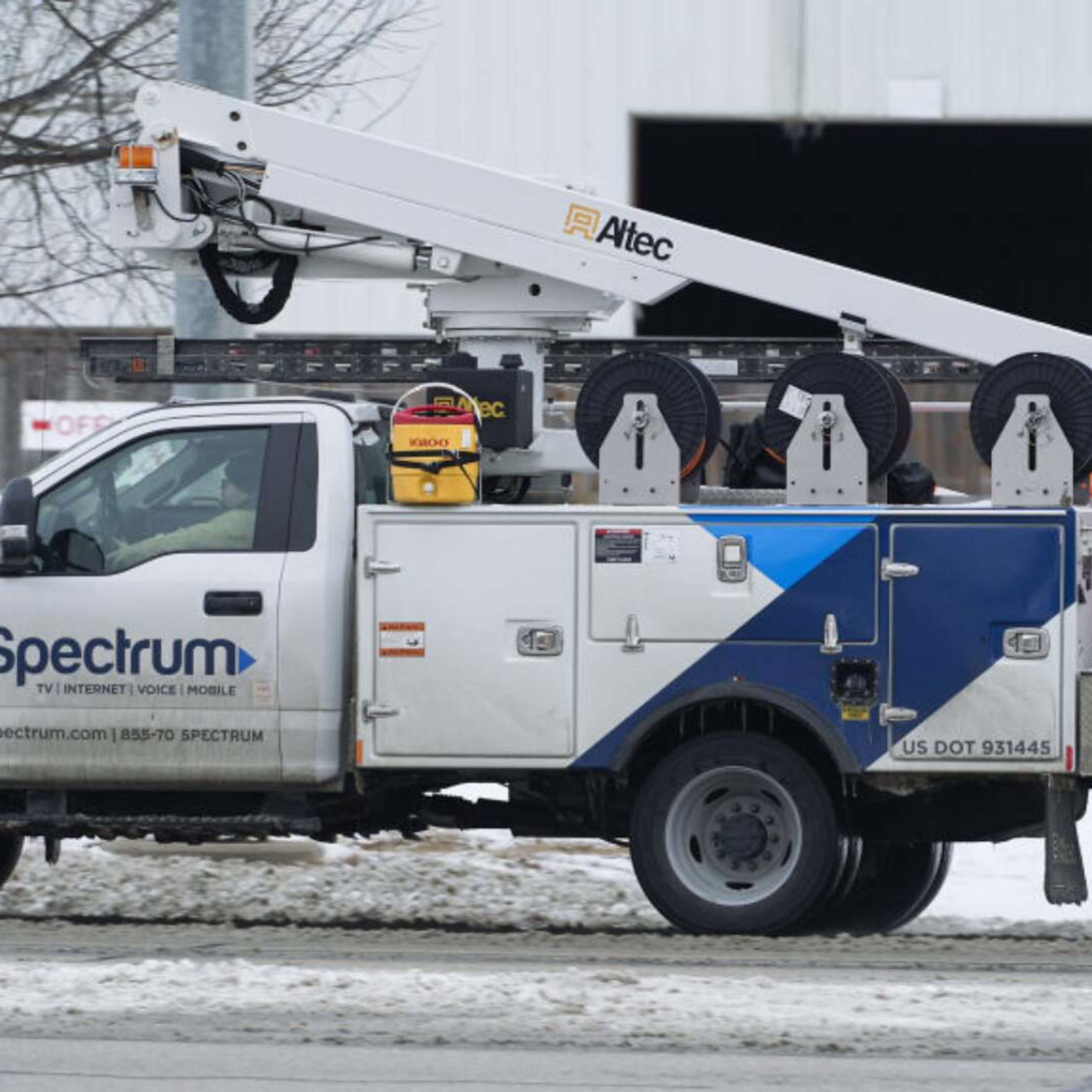 Comcast takes drastic action as customers rapidly cut service - TheStreet