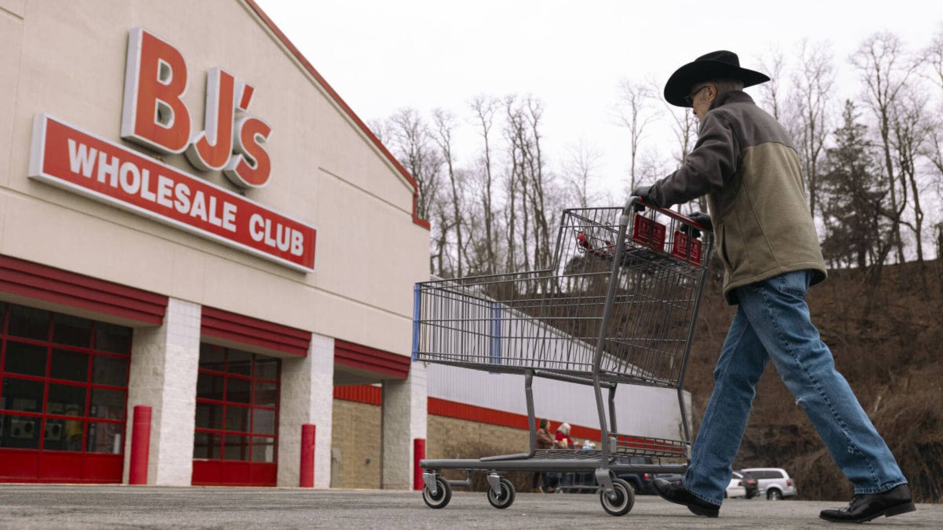 Major alcohol distributor quits California, signals warning - TheStreet