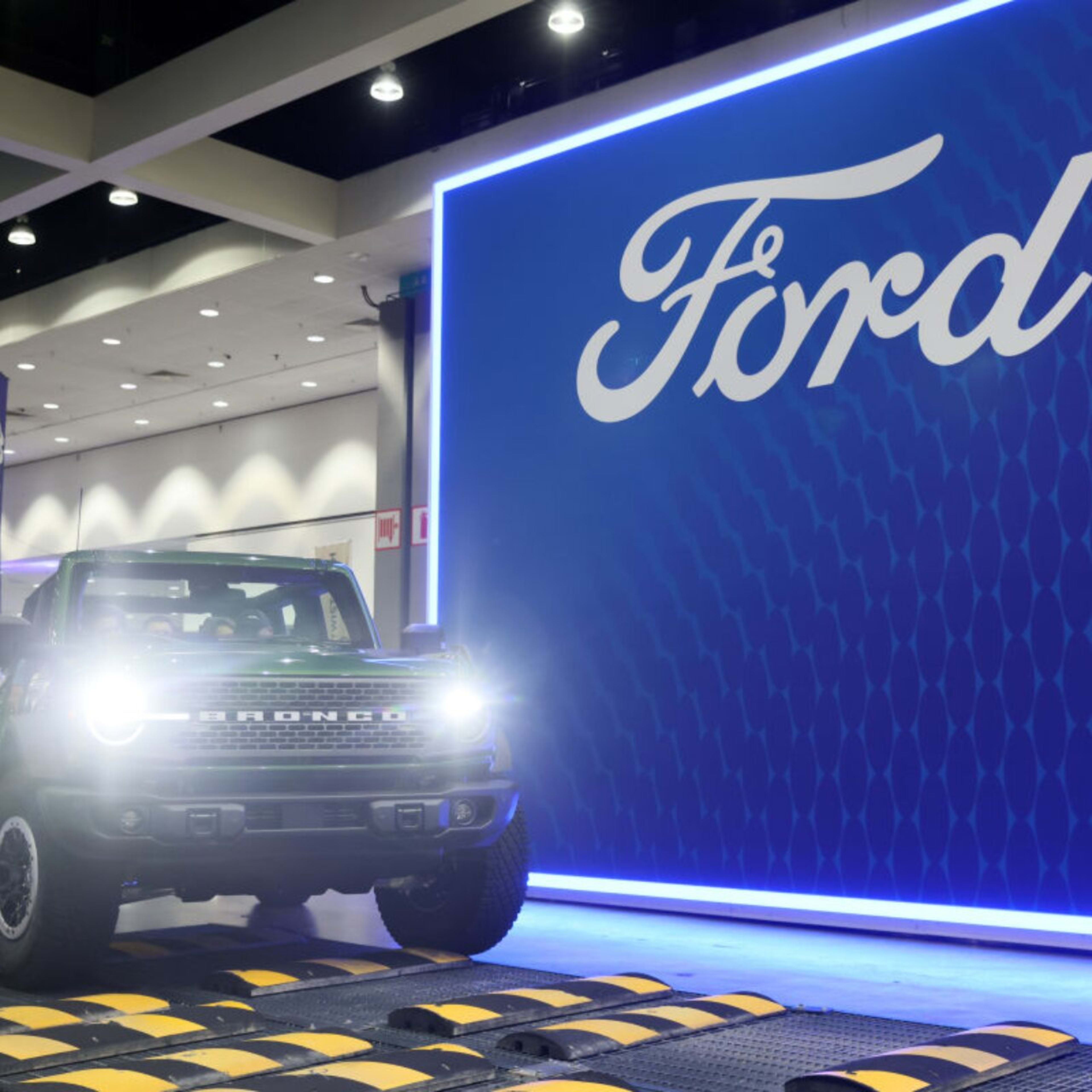 Ford takes bold shot at its biggest rivals - TheStreet