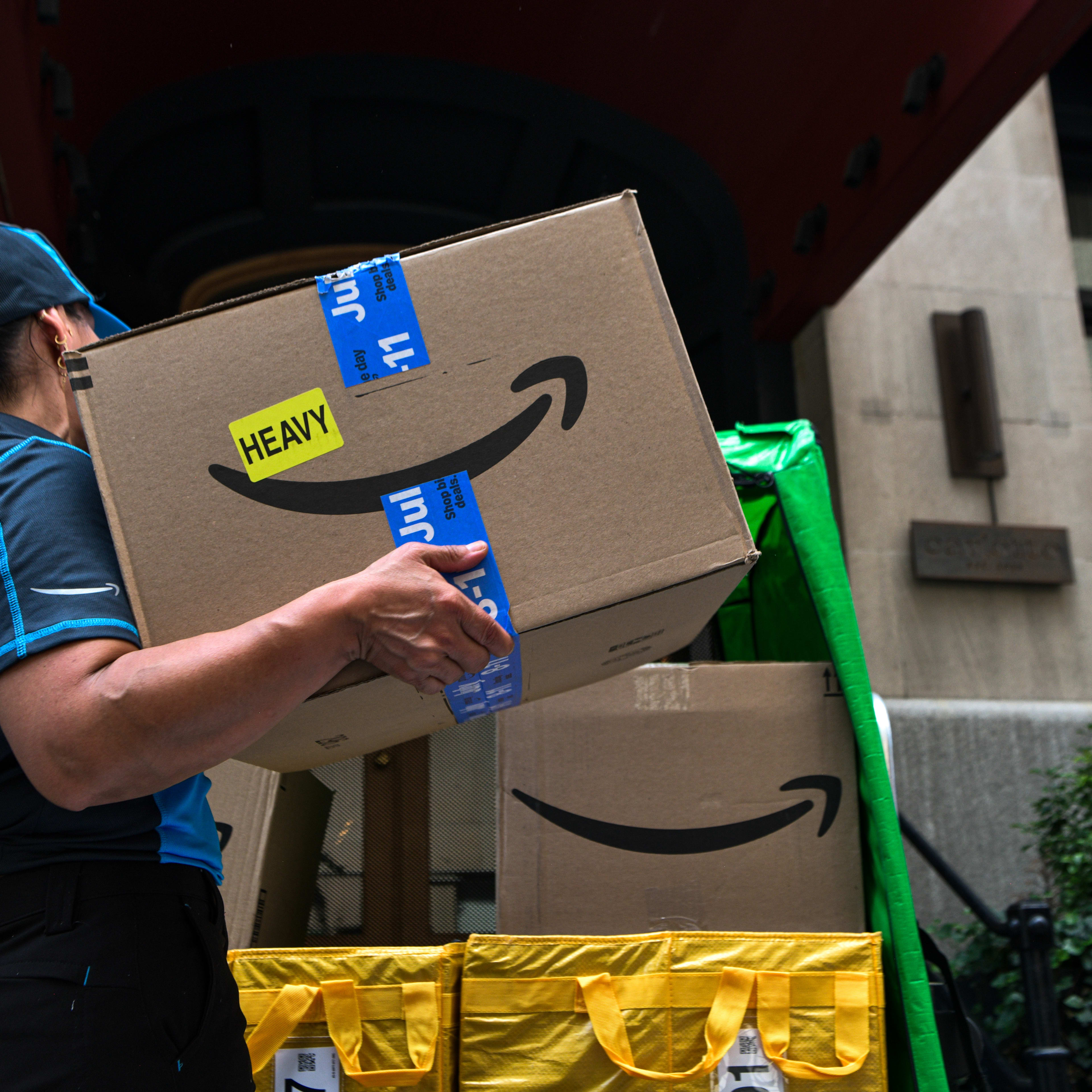 Amazon is selling a 5-pack of glass food containers for $24 - TheStreet