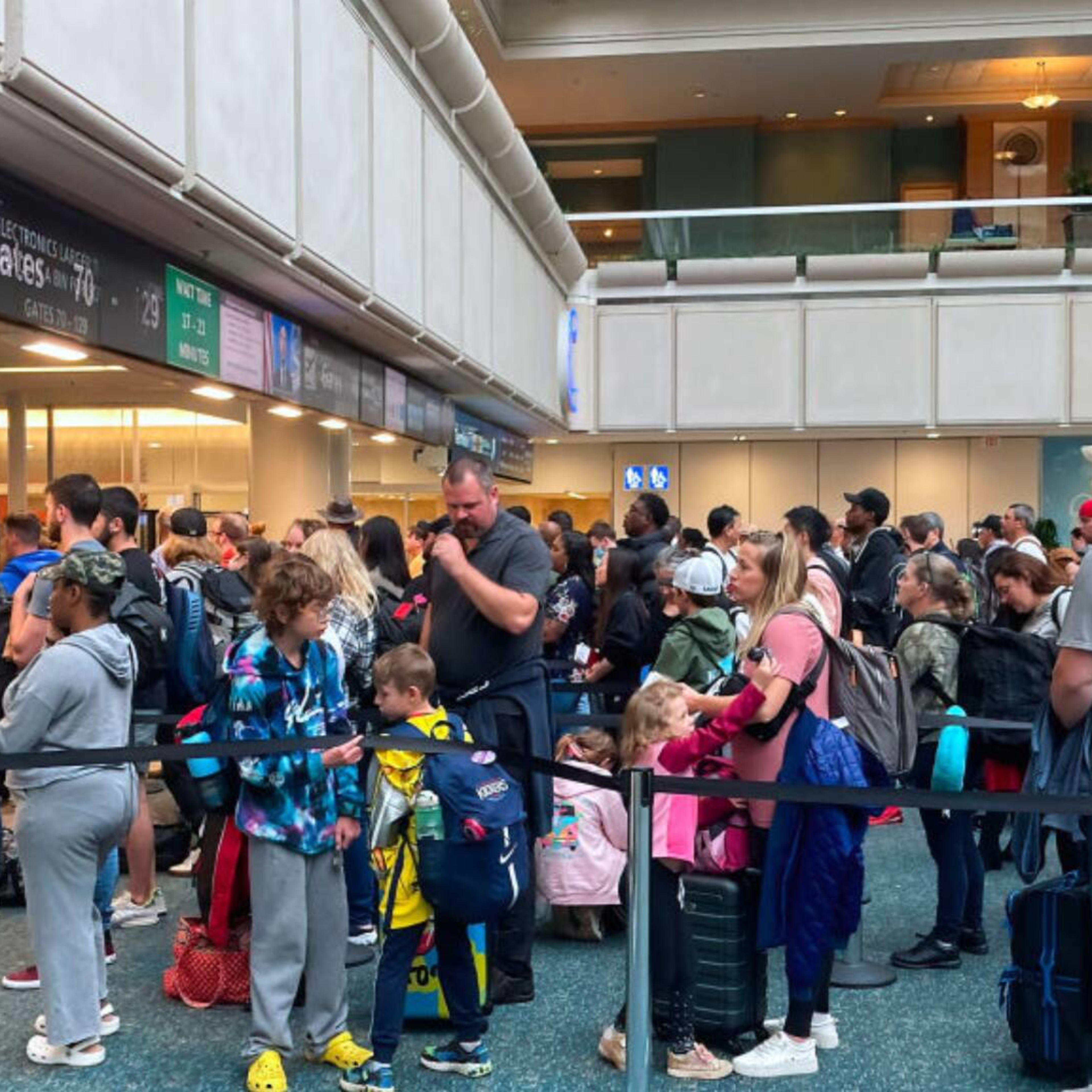 TSA union leader warns Americans about new security risks - TheStreet