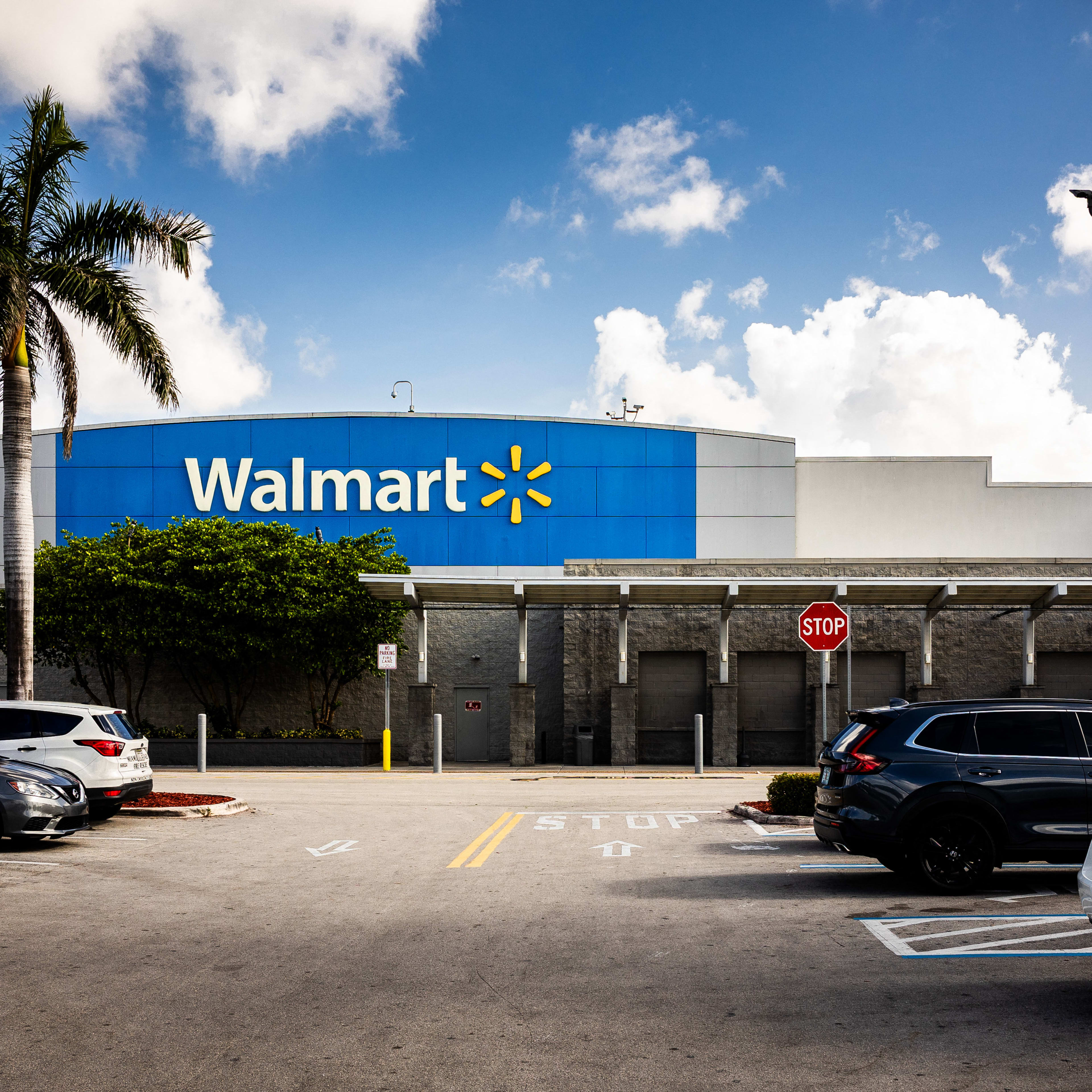 Walmart is selling a $899 generator for just $378 - TheStreet