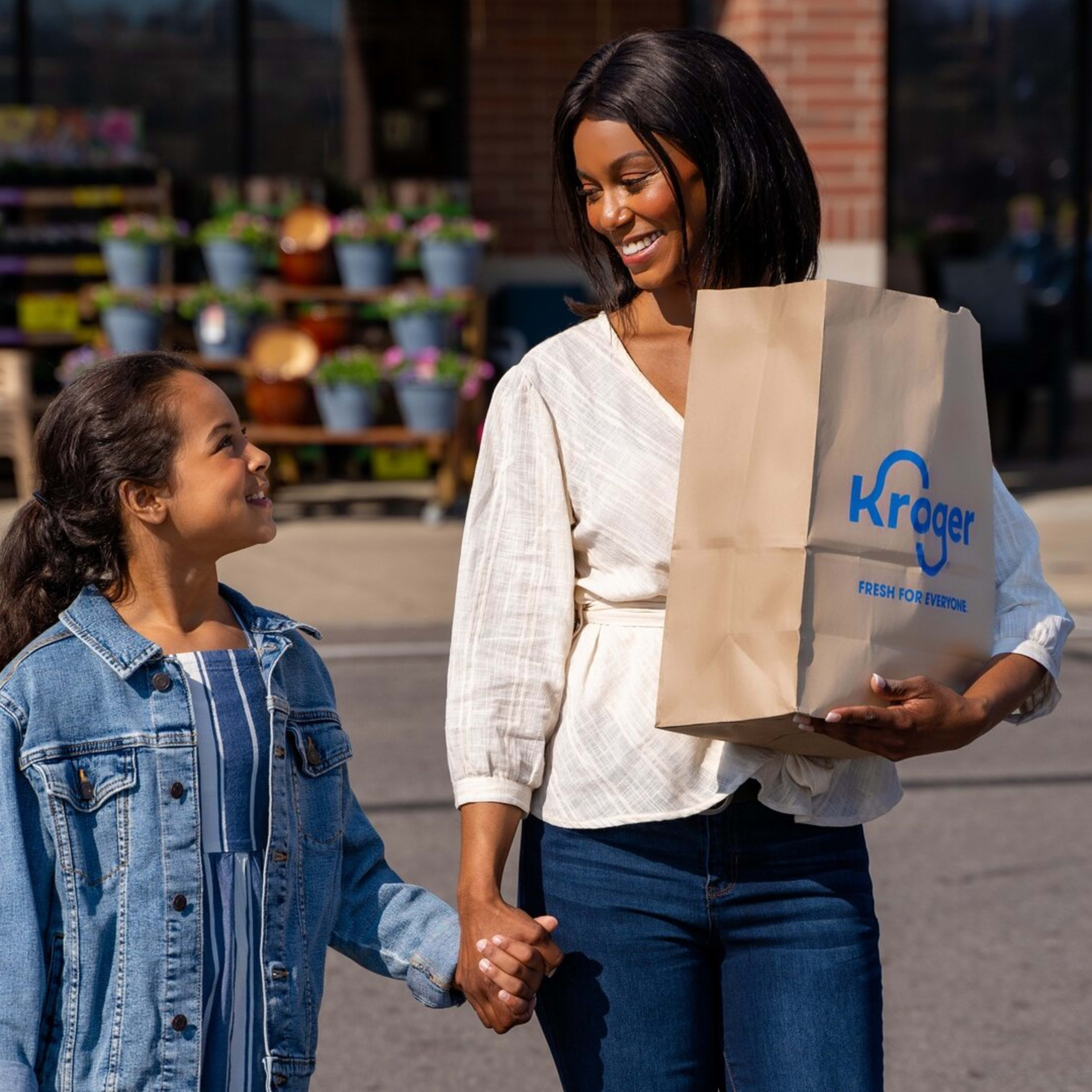 Saks Chapter 11 bankruptcy fears rise as bills go unpaid - TheStreet