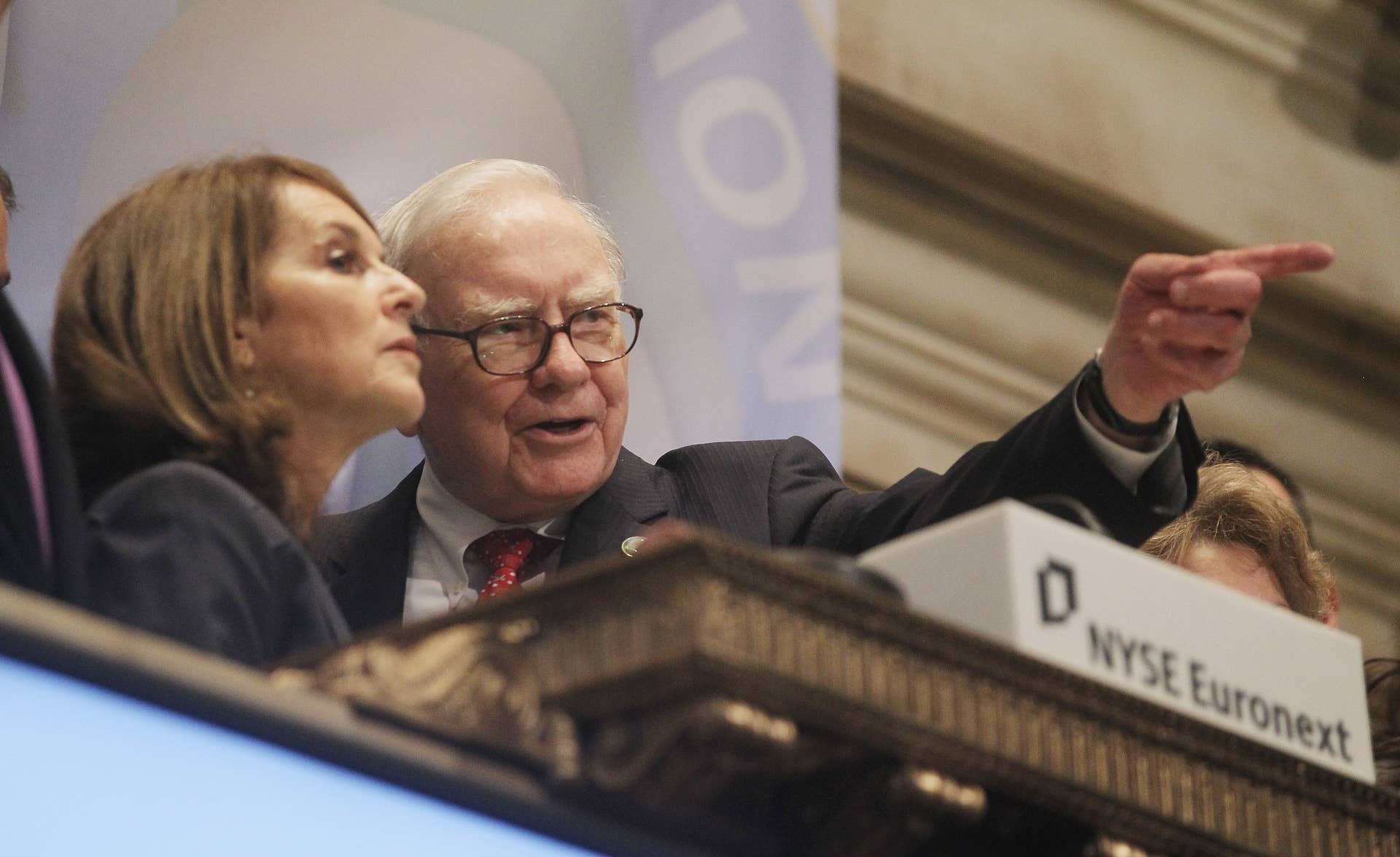 Bill Gates' major decision draws shocking response - TheStreet