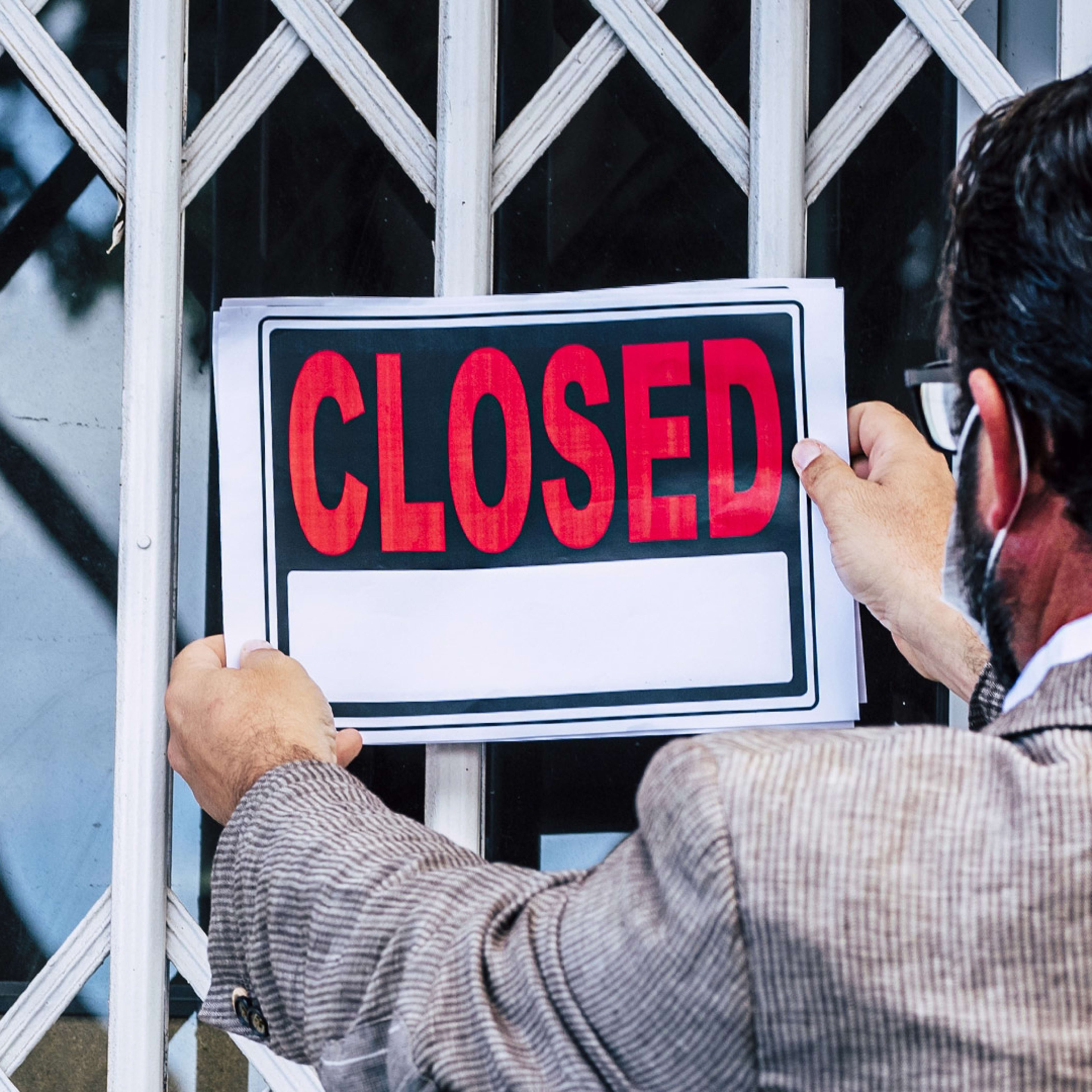 Iconic convenience store brand closed 100s of locations - TheStreet