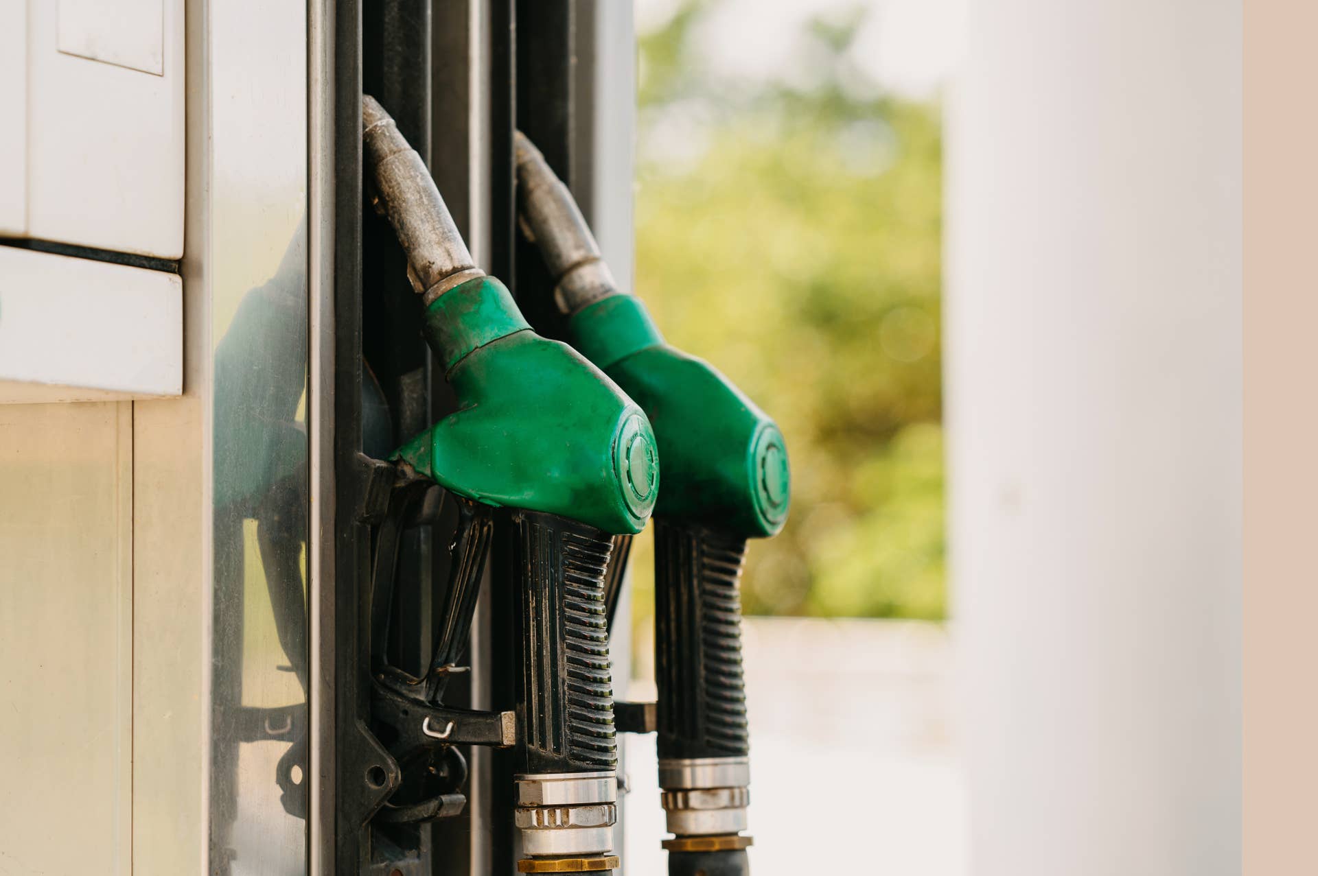 Temu makes bold move to slow down fleeing customers - TheStreet