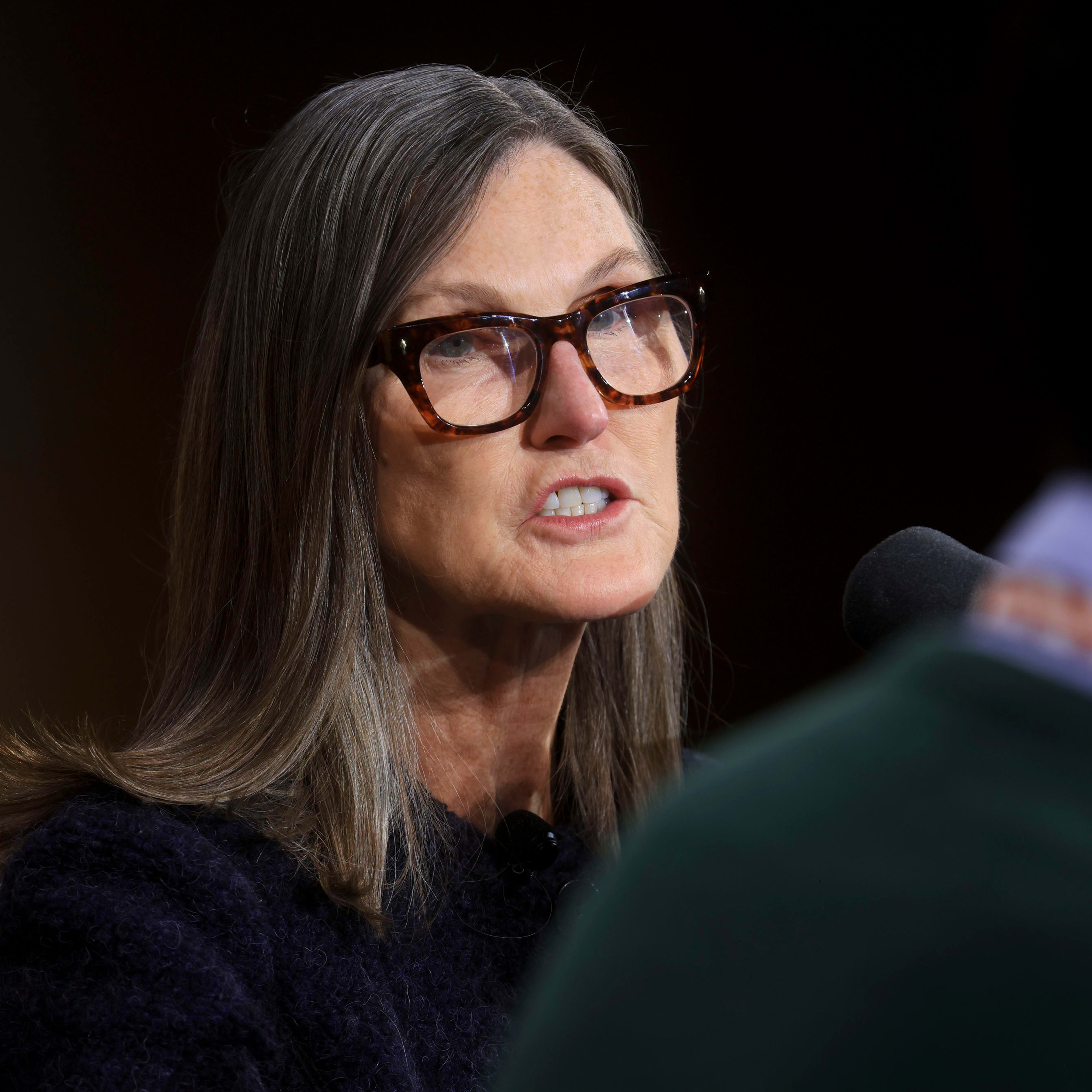 Las Vegas Strip casino signs superstar singer to longer residency ...