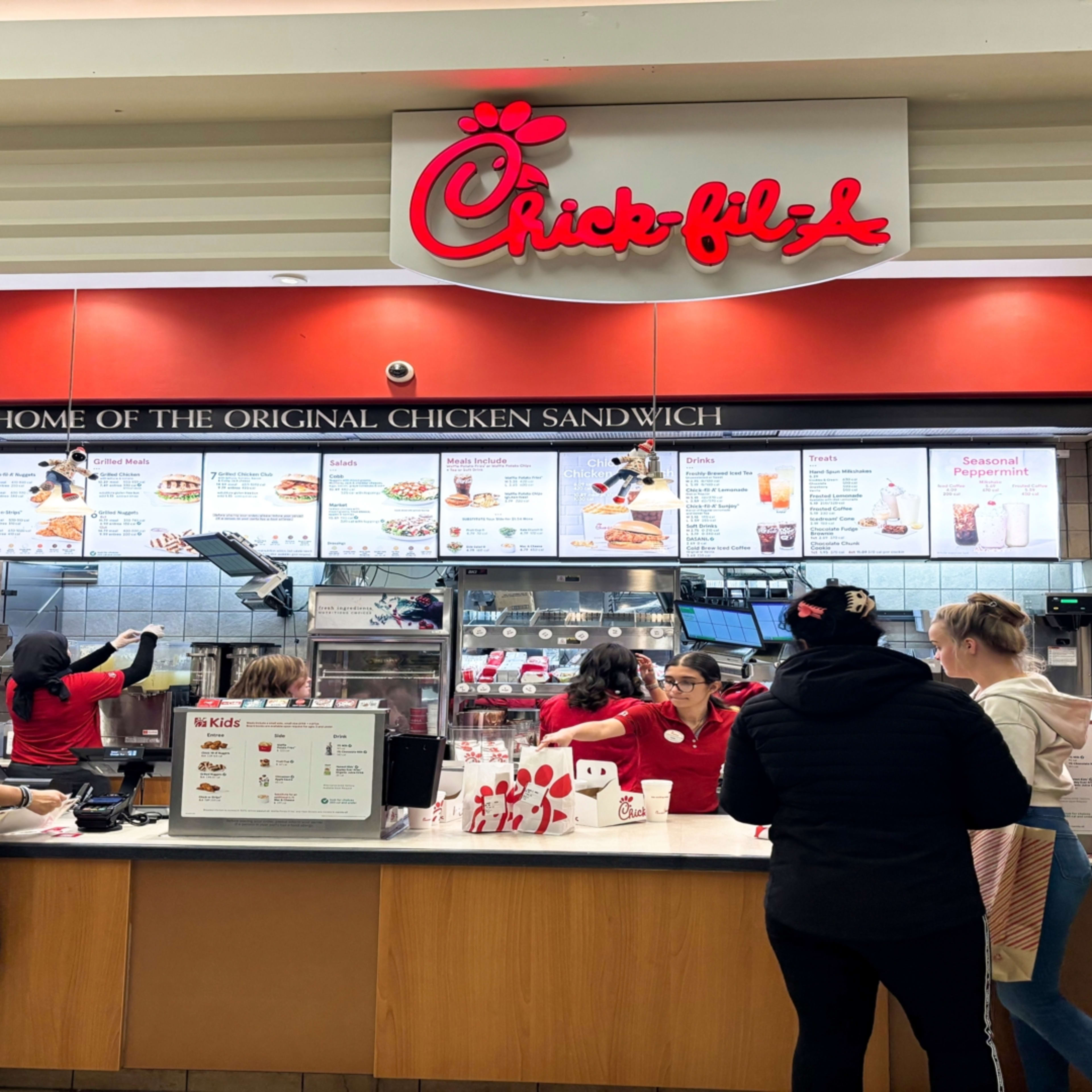 America’s largest retailer closed 1000s of stores, only 5 left - TheStreet