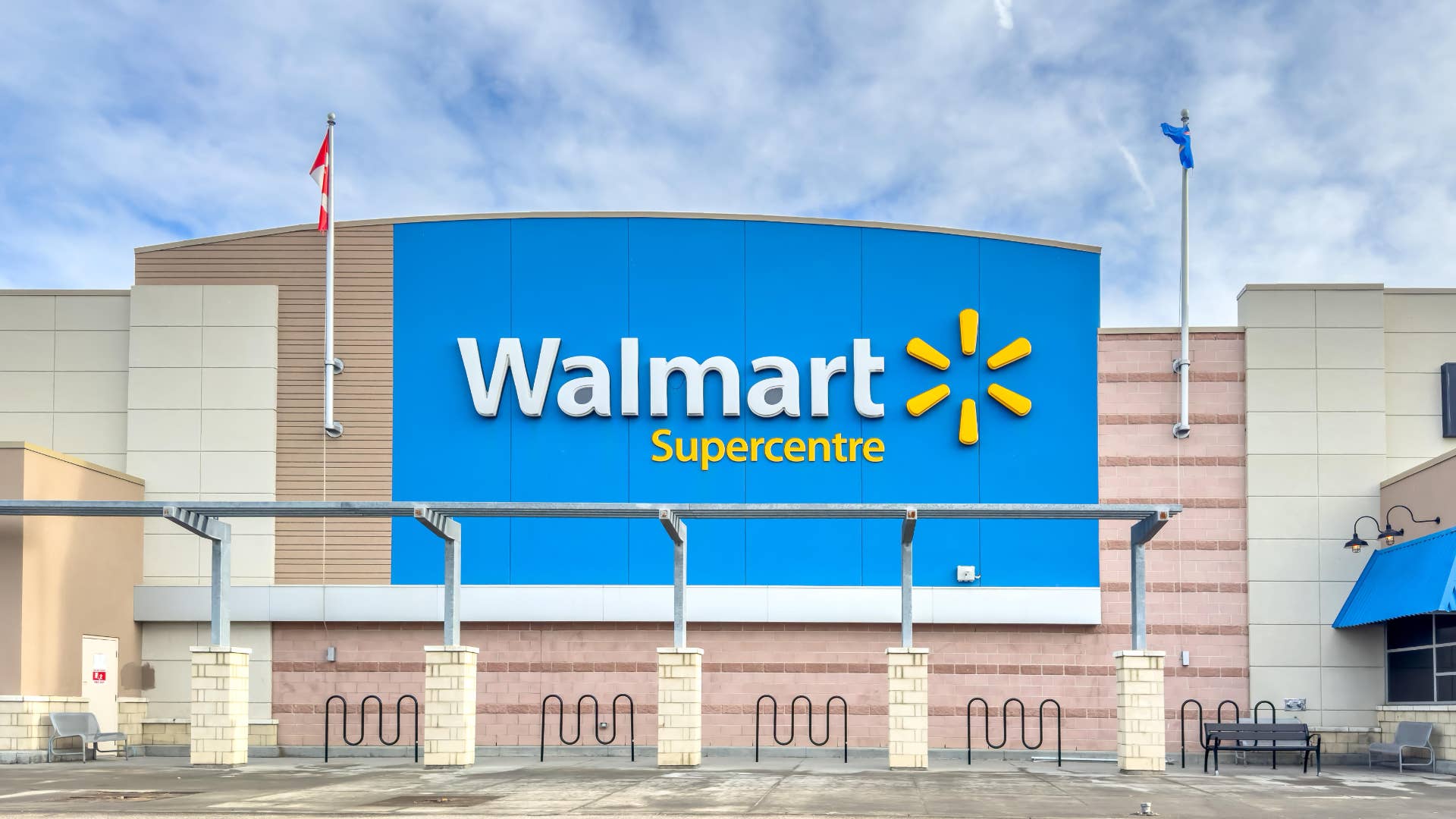 Walmart is selling a $200 kitchen island for just $110 - TheStreet