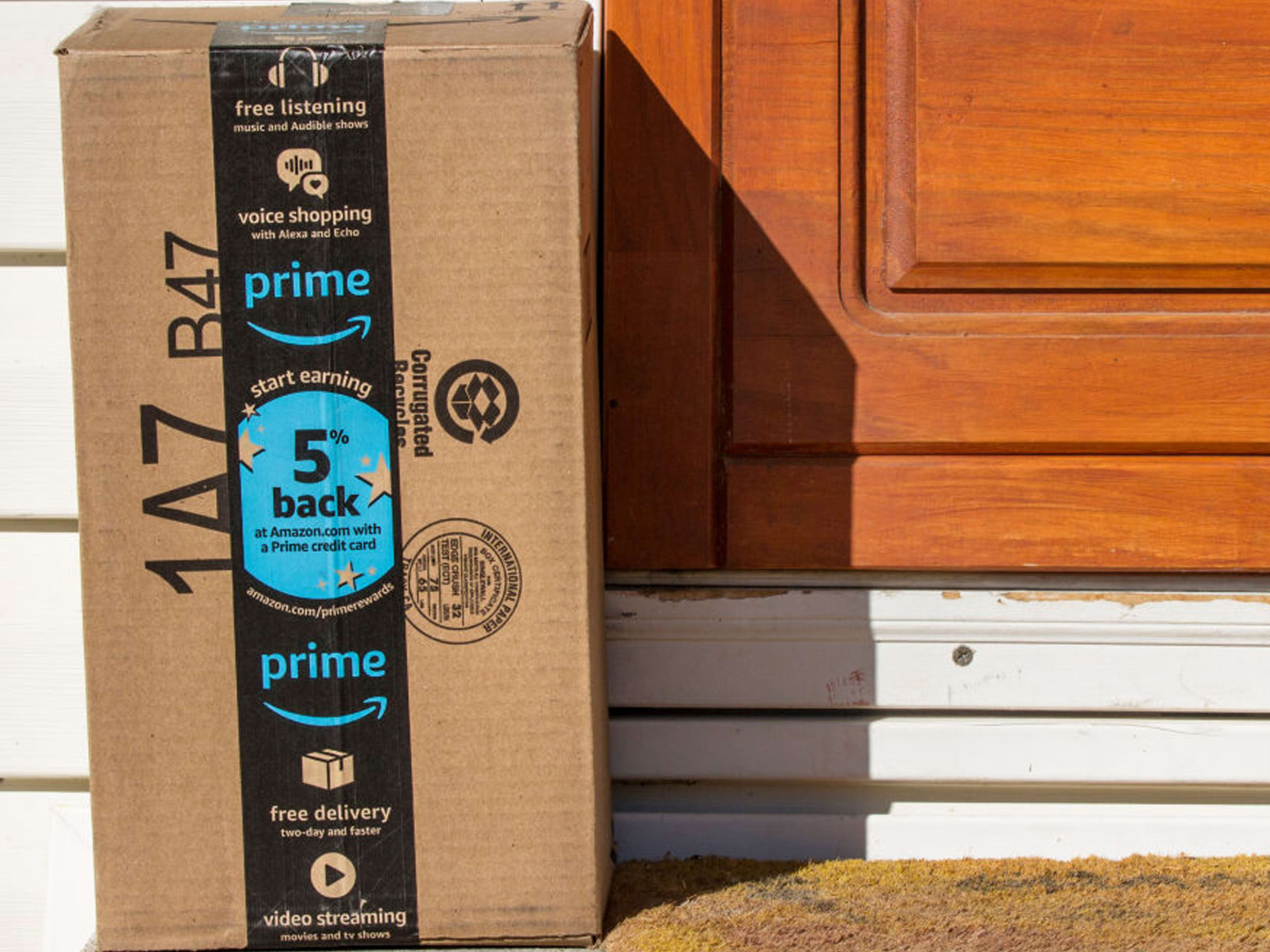 Nike's bestselling $130 Air Force 1s are on sale for $73 - TheStreet