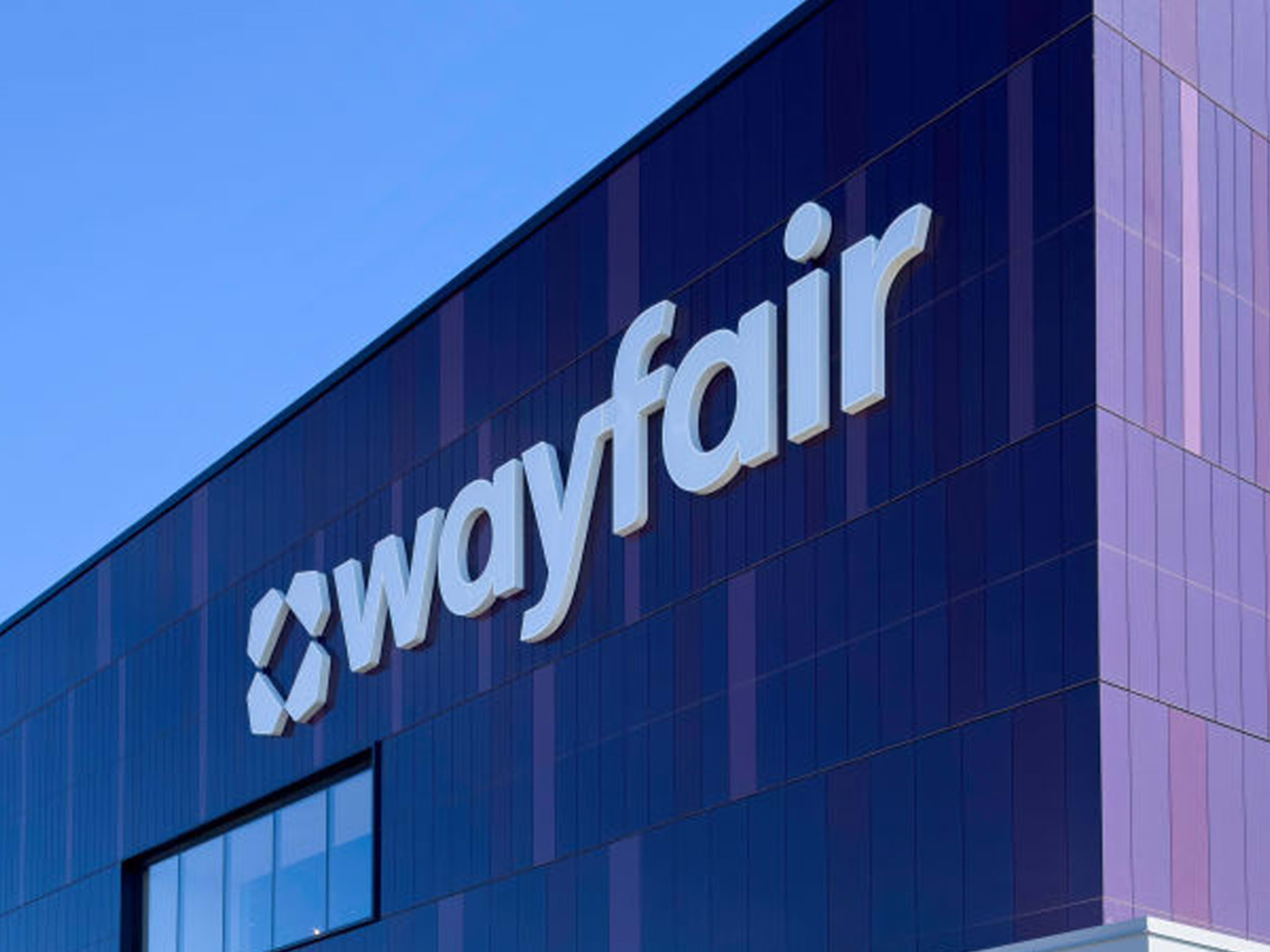 Amazon is selling a $310 cookware set for $180 - TheStreet