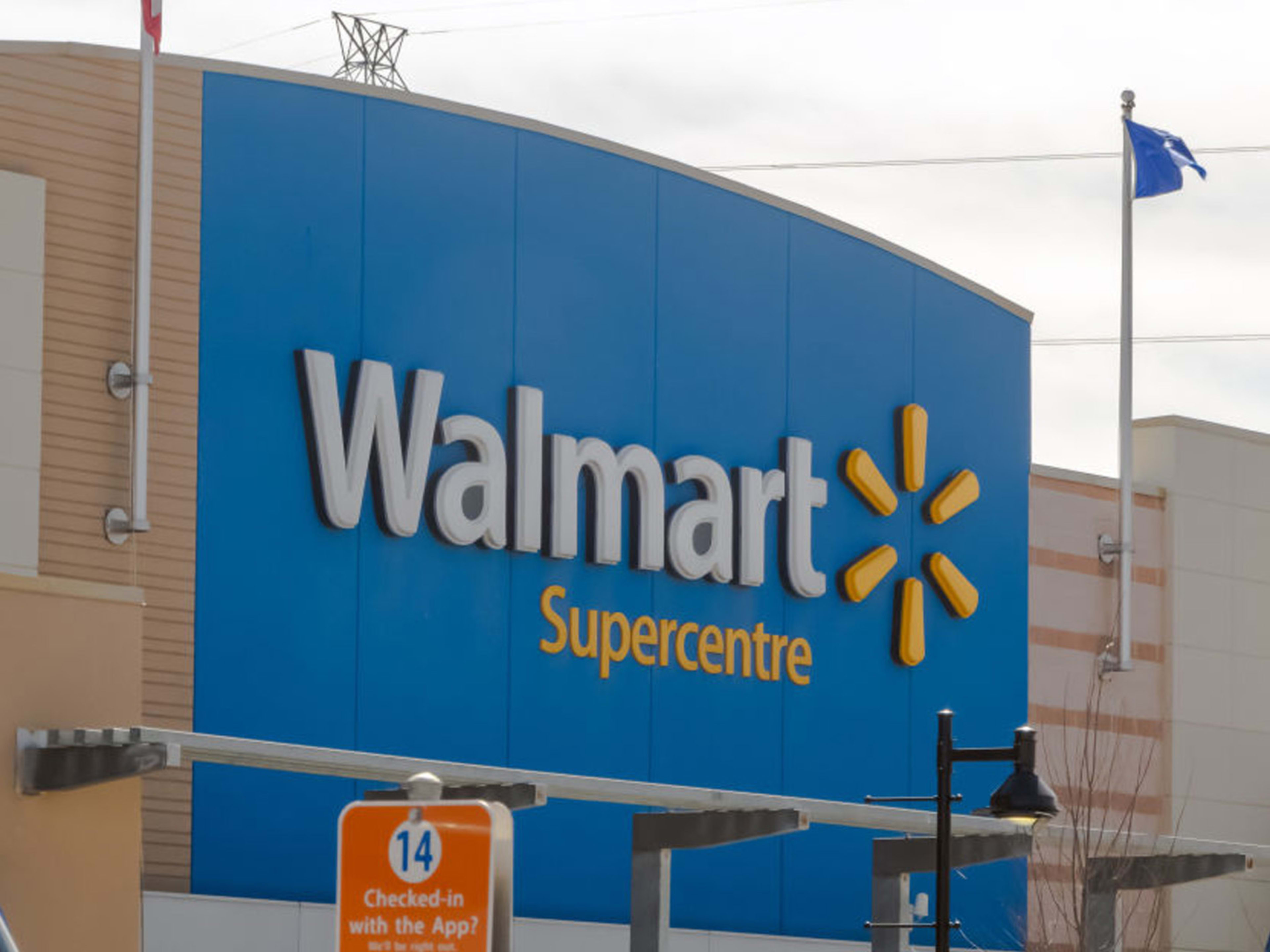 Nike's bestselling $130 Air Force 1s are on sale for $73 - TheStreet