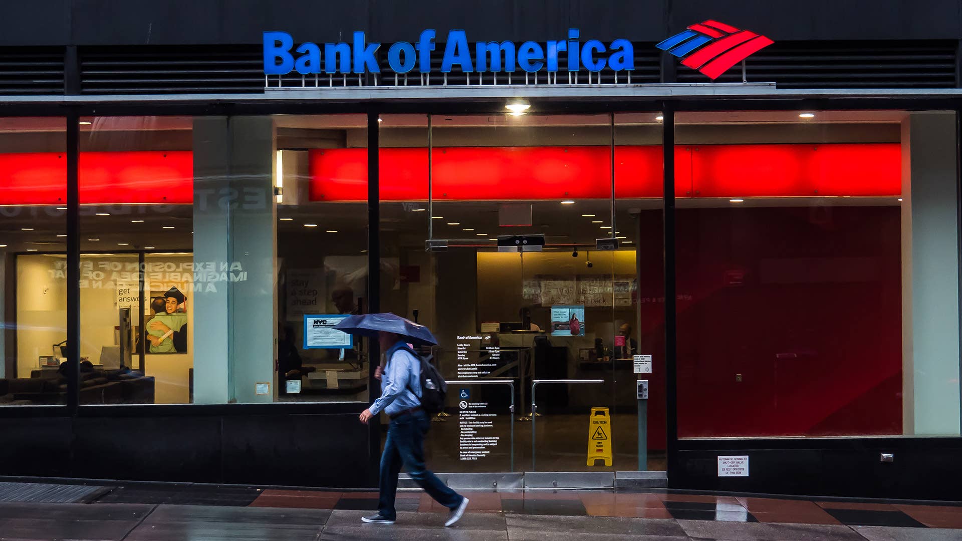 Bank of America cracks down on a disturbing workplace trend - TheStreet