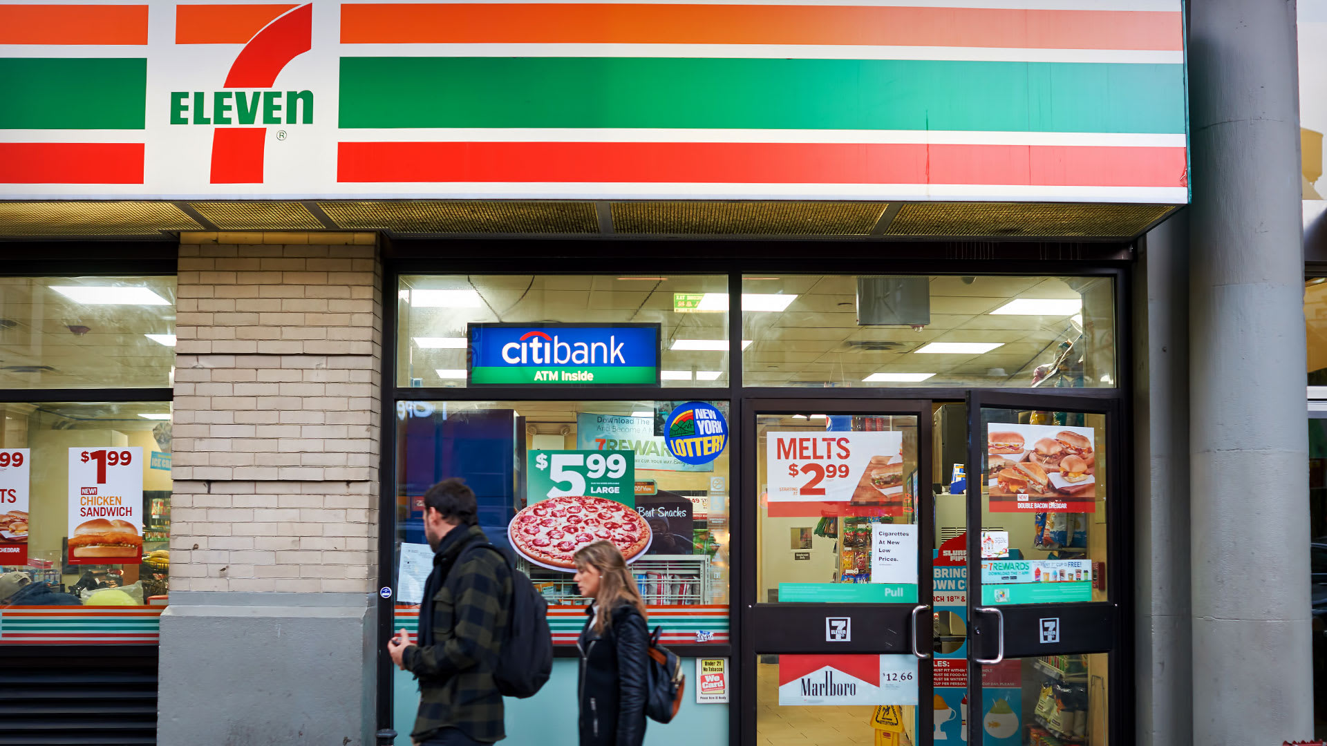 Convenience store chain closes 500 locations, updating 1000s more - TheStreet