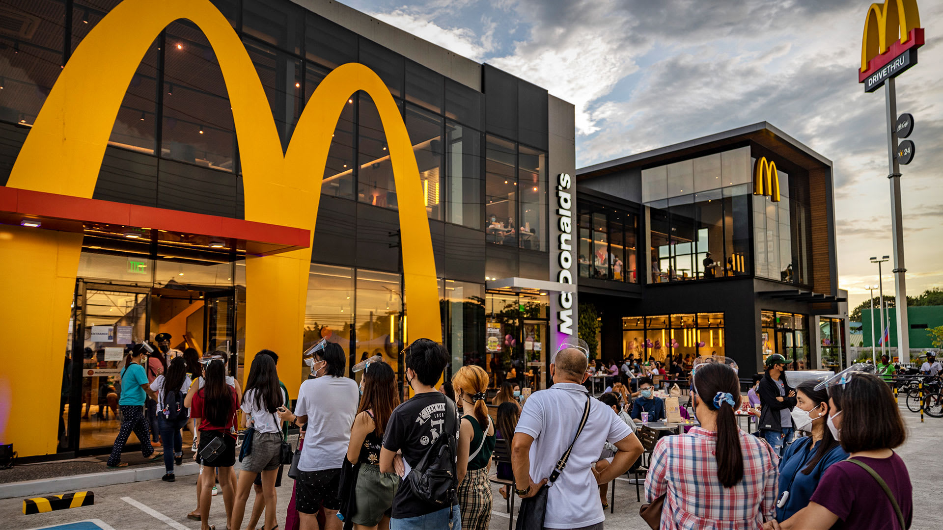 McDonald’s menu adds new items to spice up fall season - TheStreet