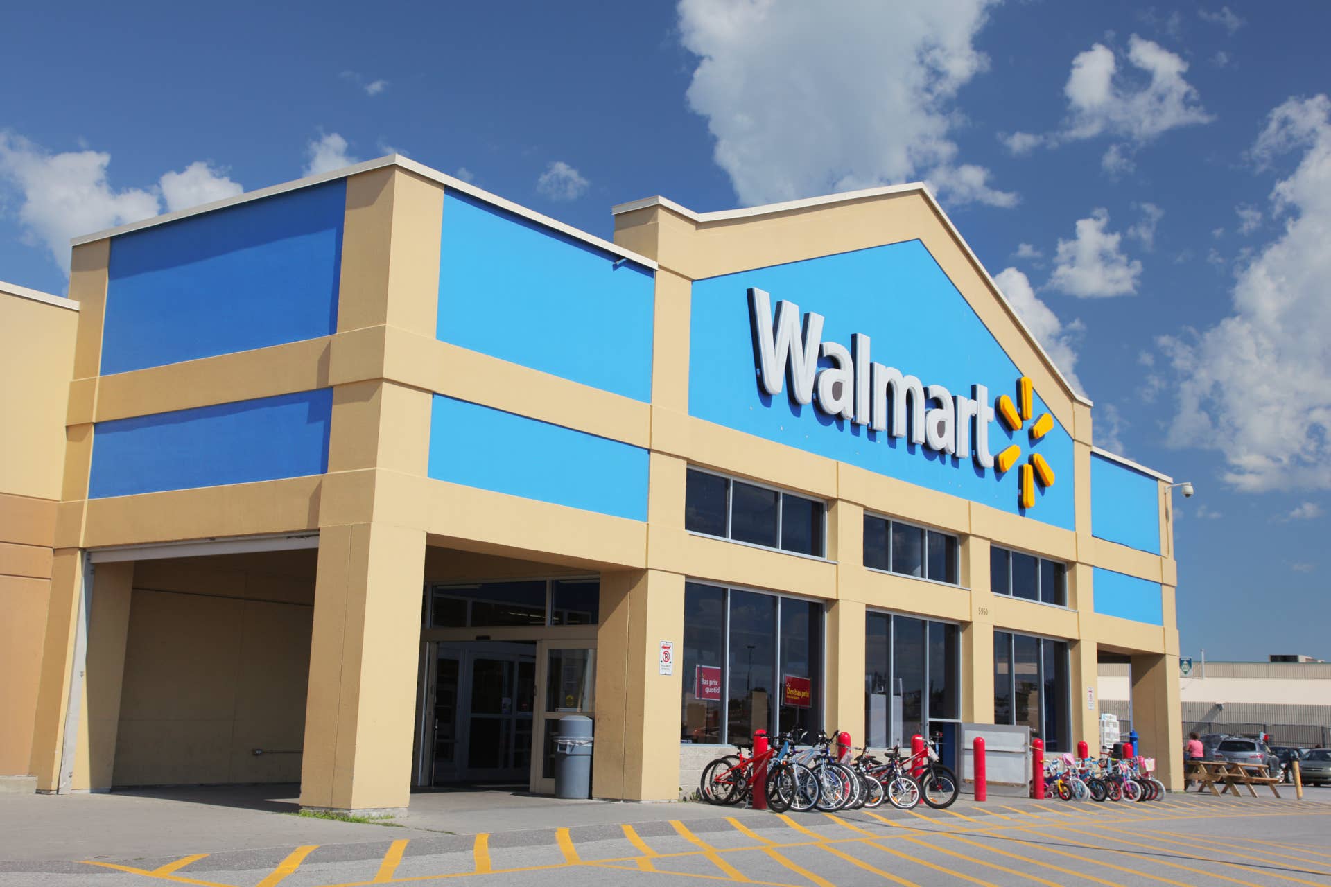 Walmart is selling a $220 jewelry gift set for $23 - TheStreet