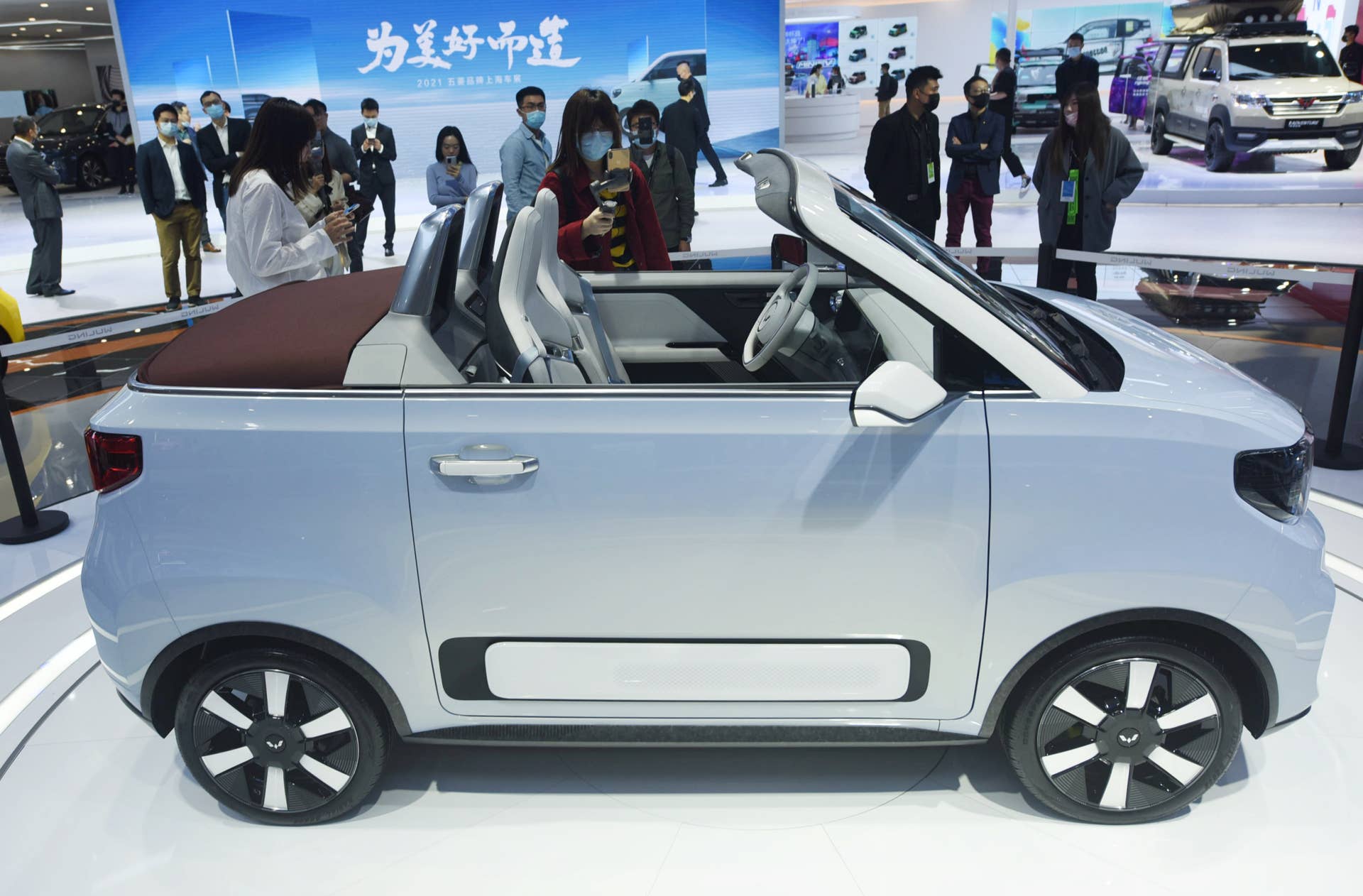Incredibly cute mini electric vehicle convertible for sale on Alibaba ...