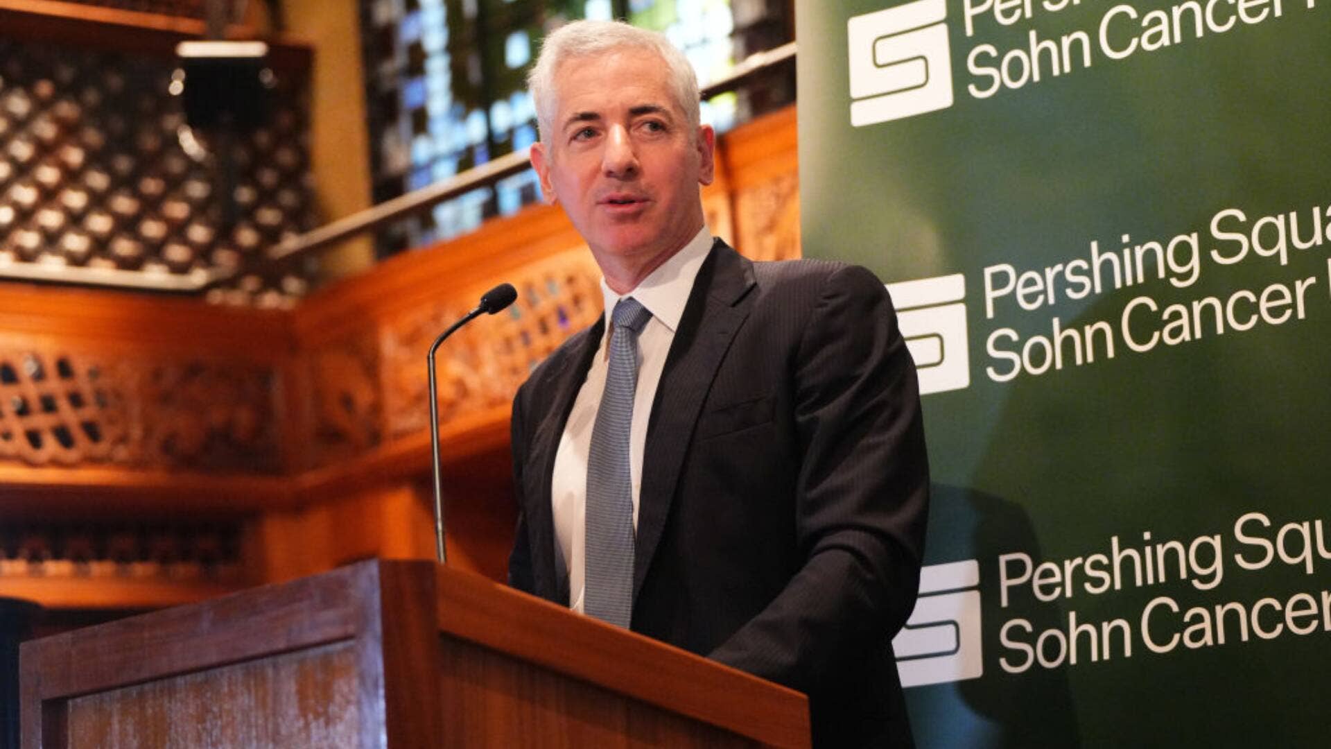Billionaire Bill Ackman bets big on battered e-commerce giant - TheStreet