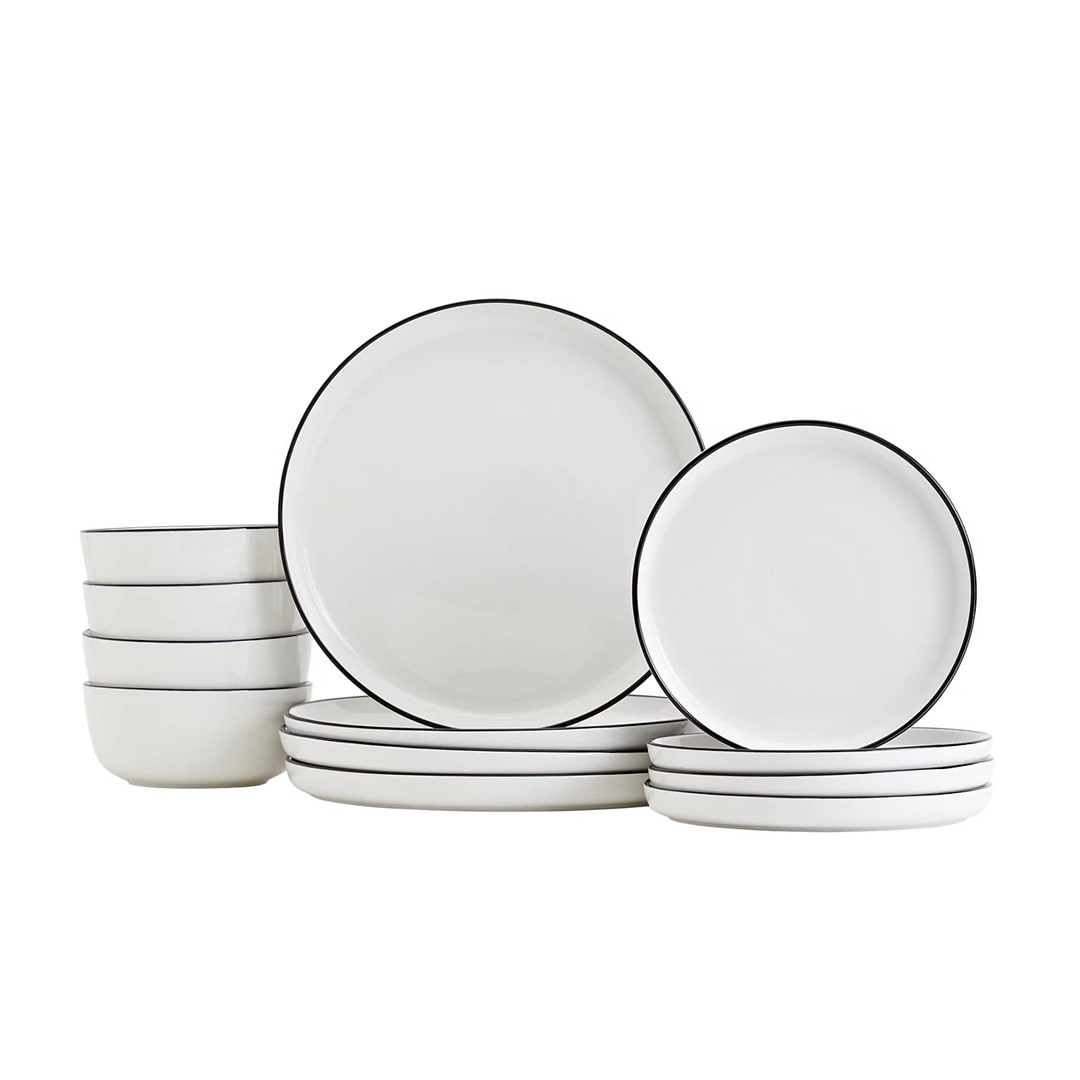 Macy's is selling a $78 dinnerware set for only $30 - TheStreet