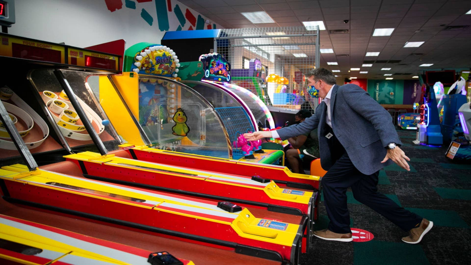 Popular pizza dining chain expands into adult arcade business - TheStreet